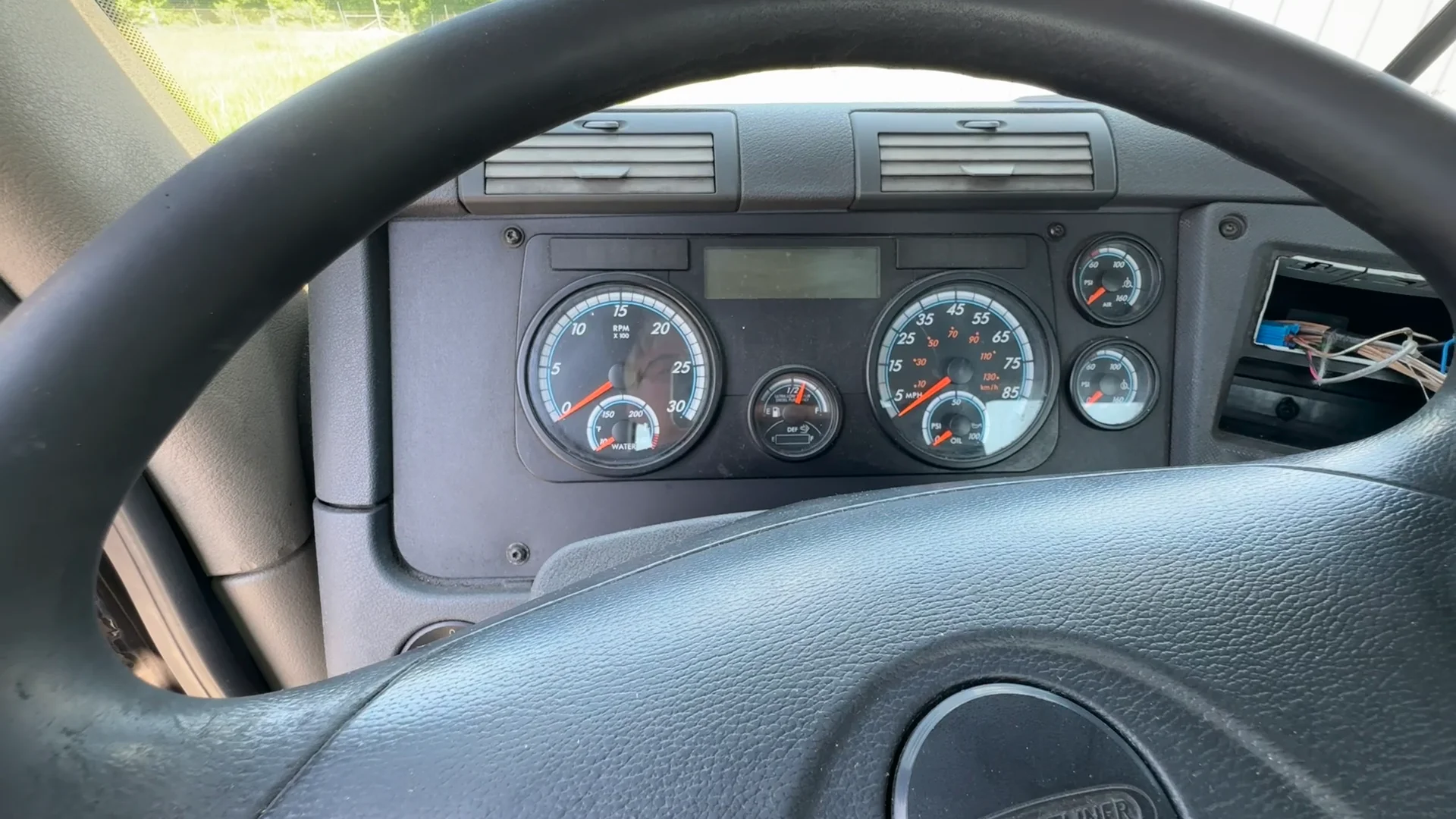 2017 FREIGHTLINER CASCADIA CA113DC SINGLE AXLE DAY CAB TRUCK TRACTOR ...