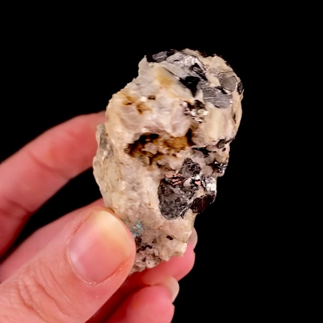 Graphite (rare locality specimen) | Pulpit Point Road, Putnam ...