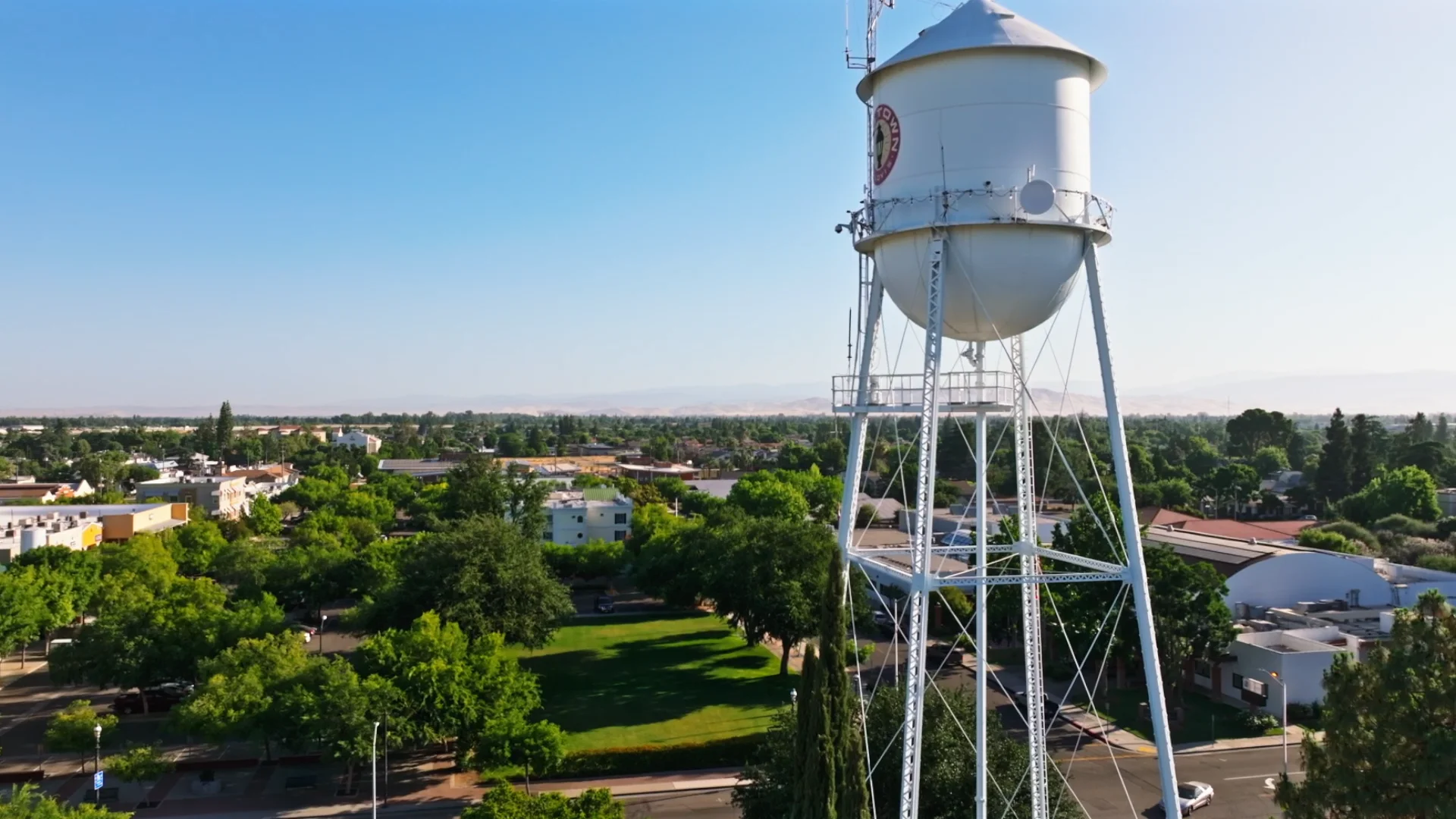 SARAH HEDRICK CLOVIS DRONE on Vimeo
