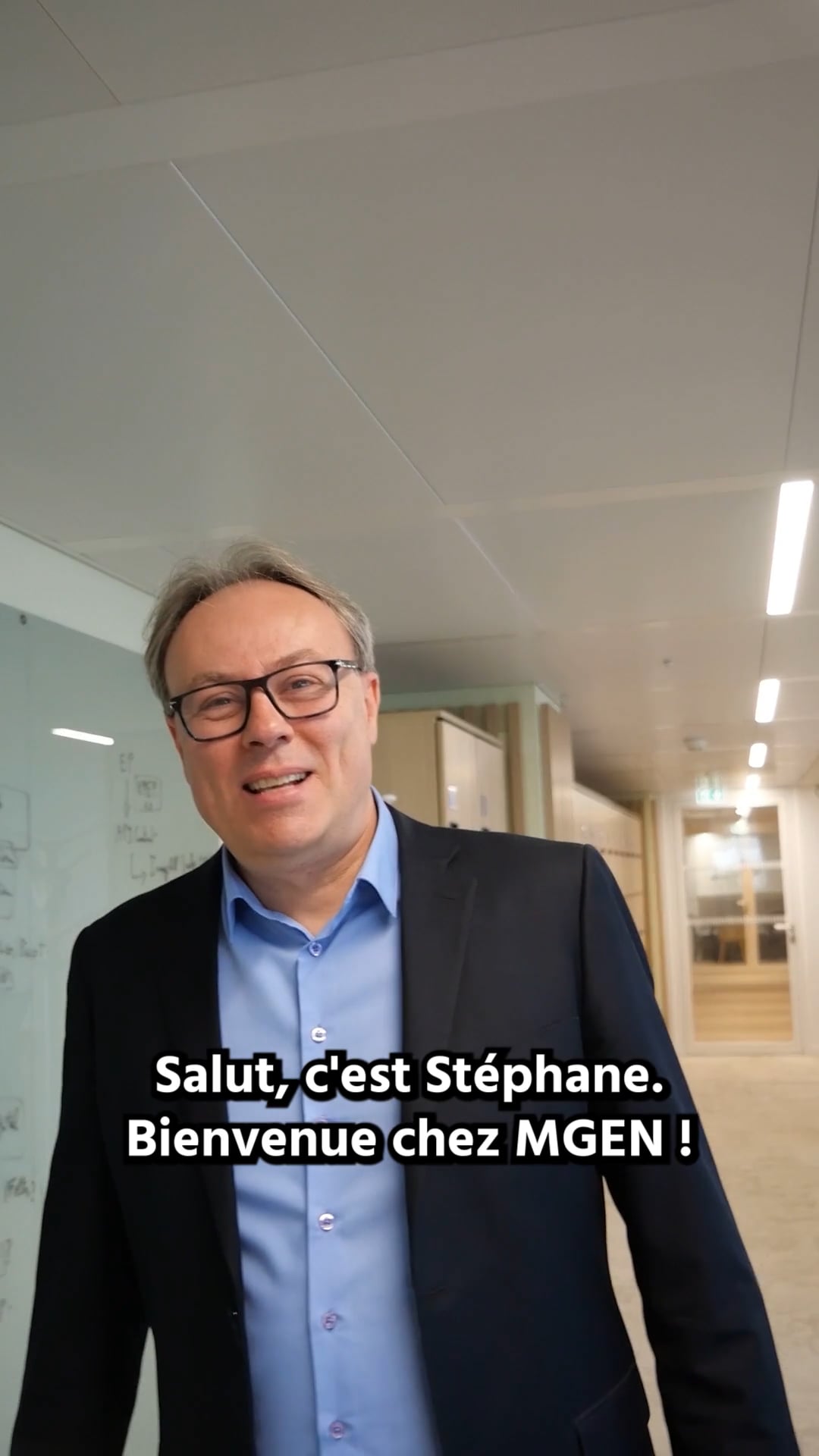 Fiche métier vidéo Business analyst : formation, salaire, missions...