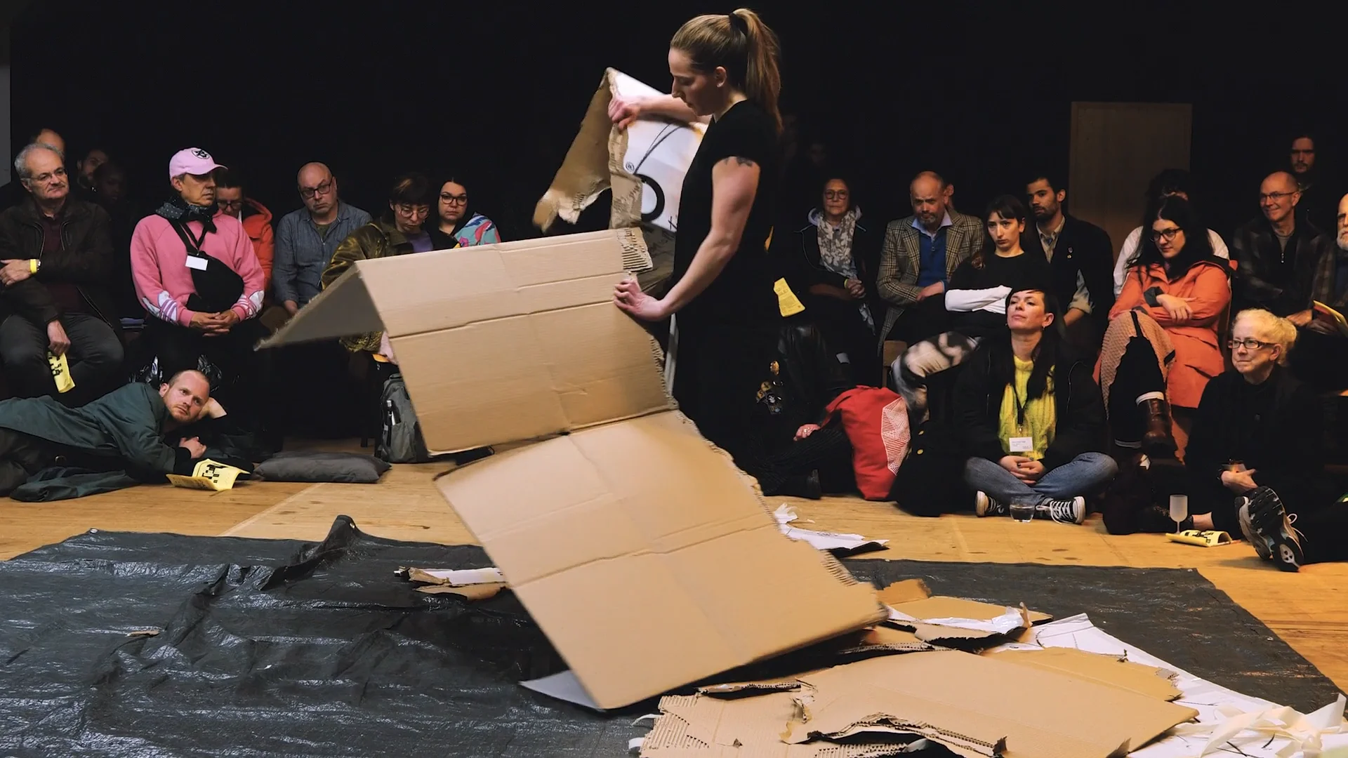 Melvine Deveugèle | Détruire pour reconstruire | (Pas si) Fragile! 2024 on Vimeo