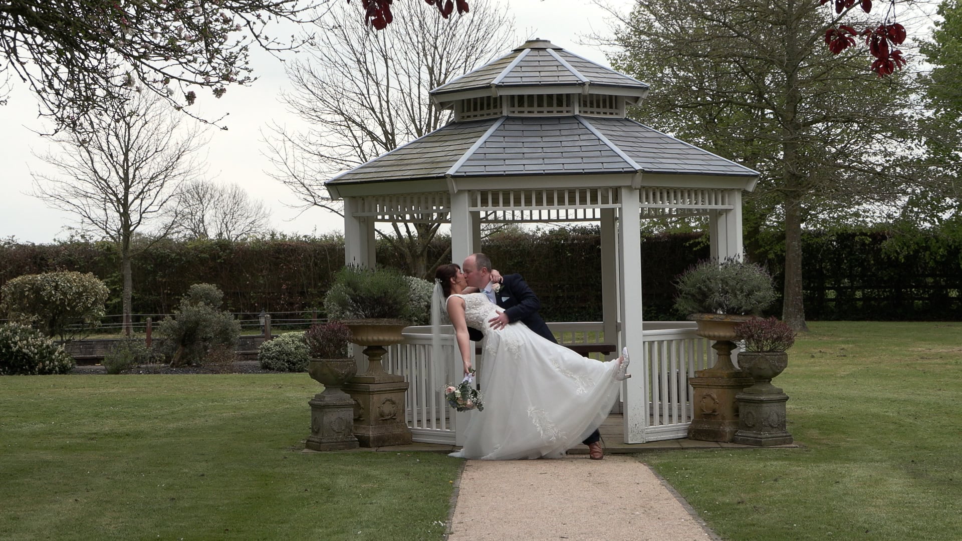 A Perfect Memory 'Review of the Day' Samples - Batch Country House ...