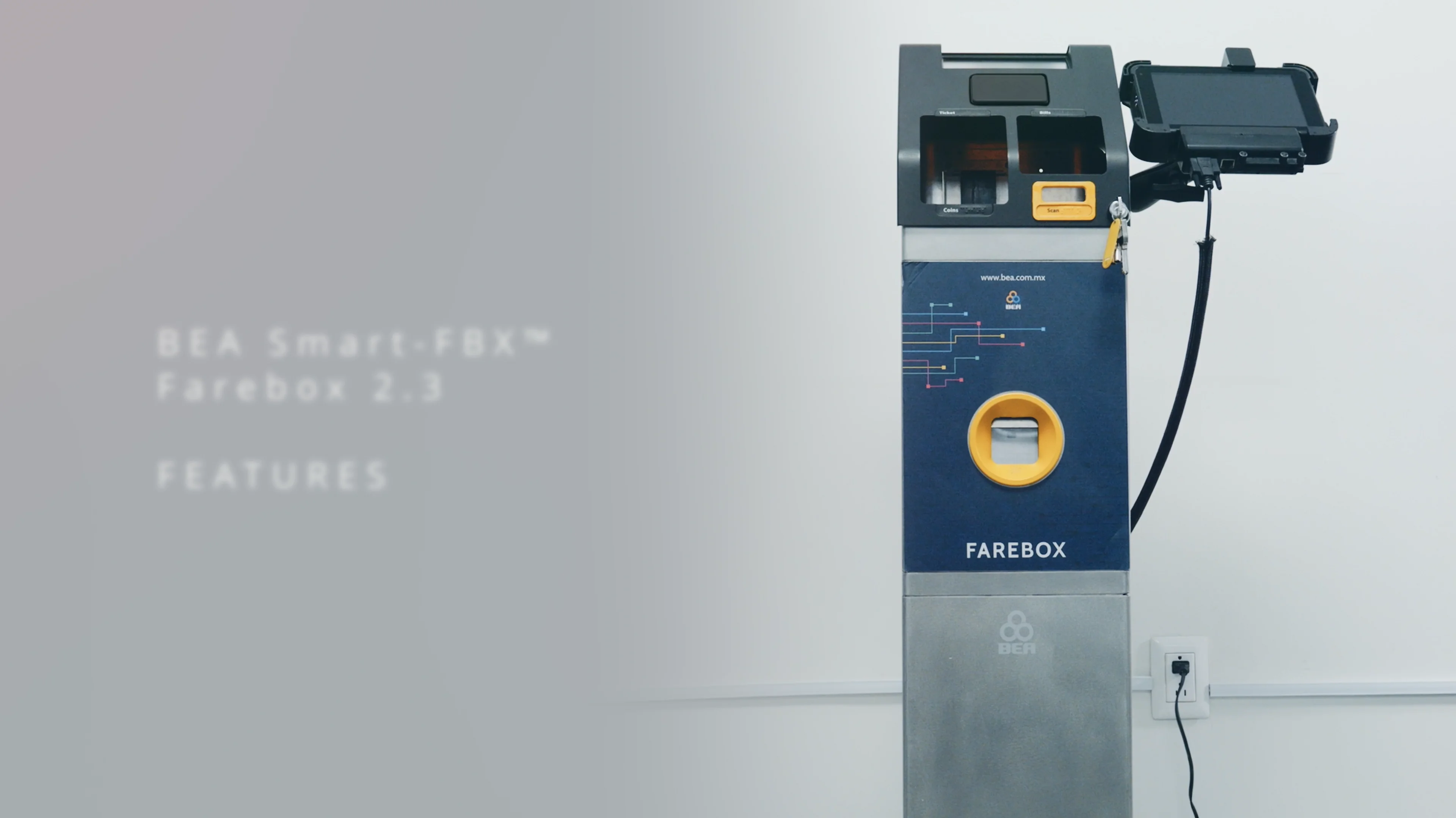 305-01 Farebox - Features 4K 02