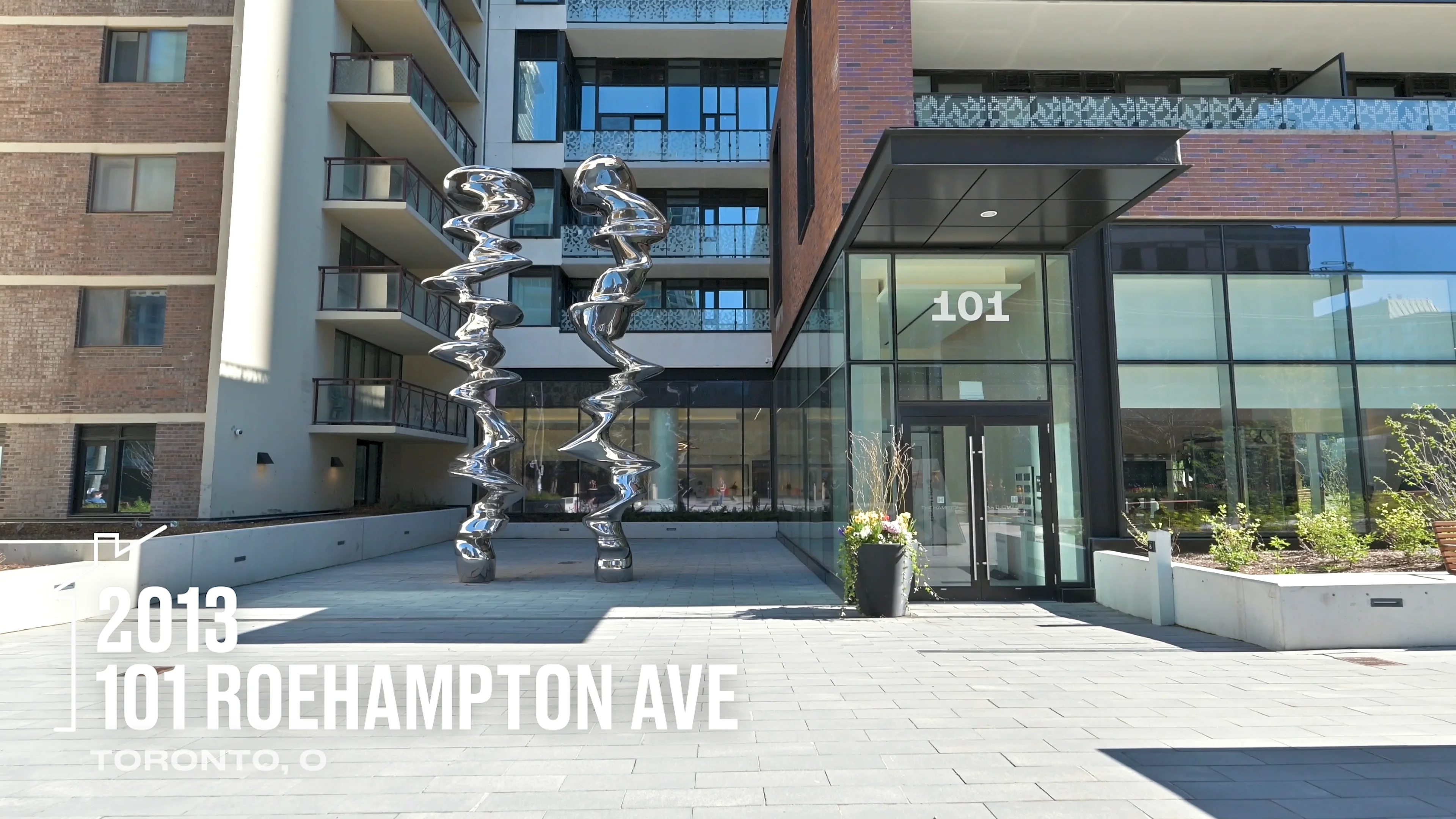 2013-101 Roehampton Ave