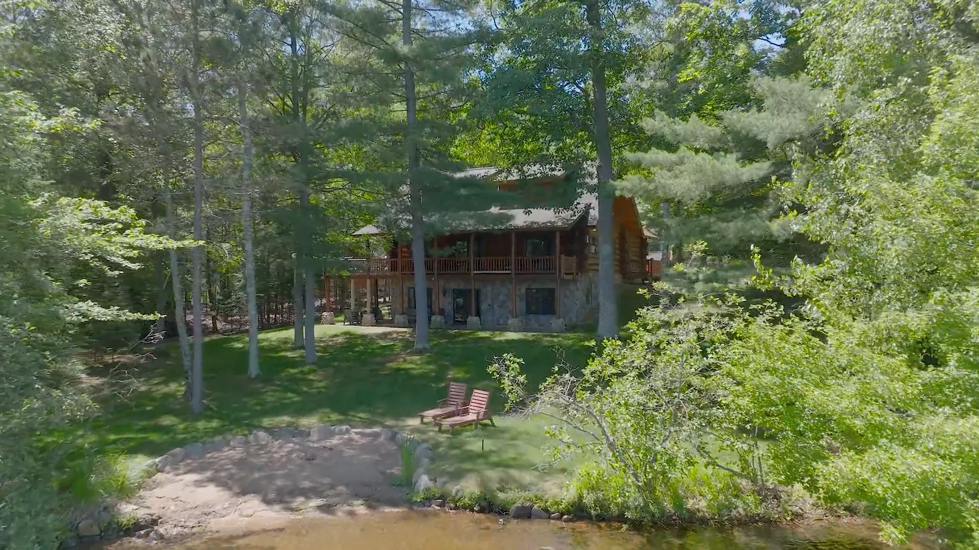 746 Isle Of B Rd • Eagle River, WI