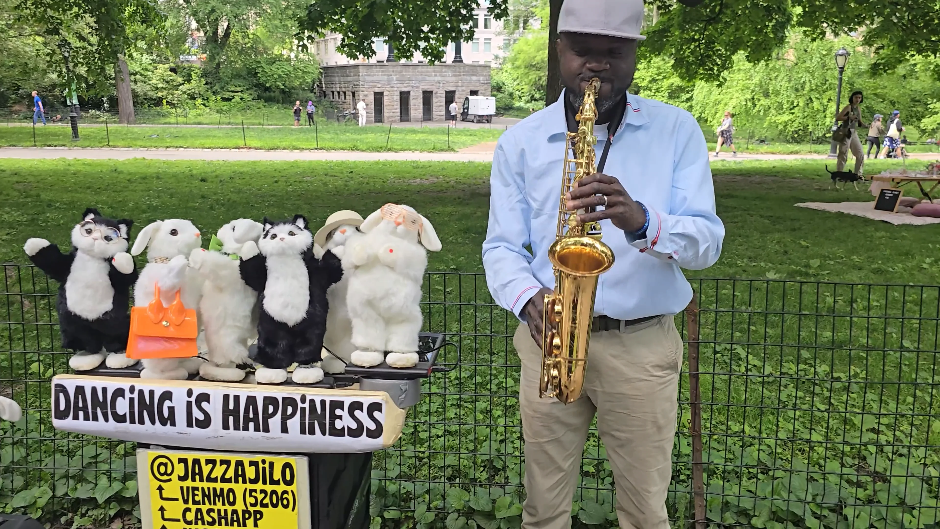 Dancing is Happiness - Sax Player in Central Park on Vimeo
