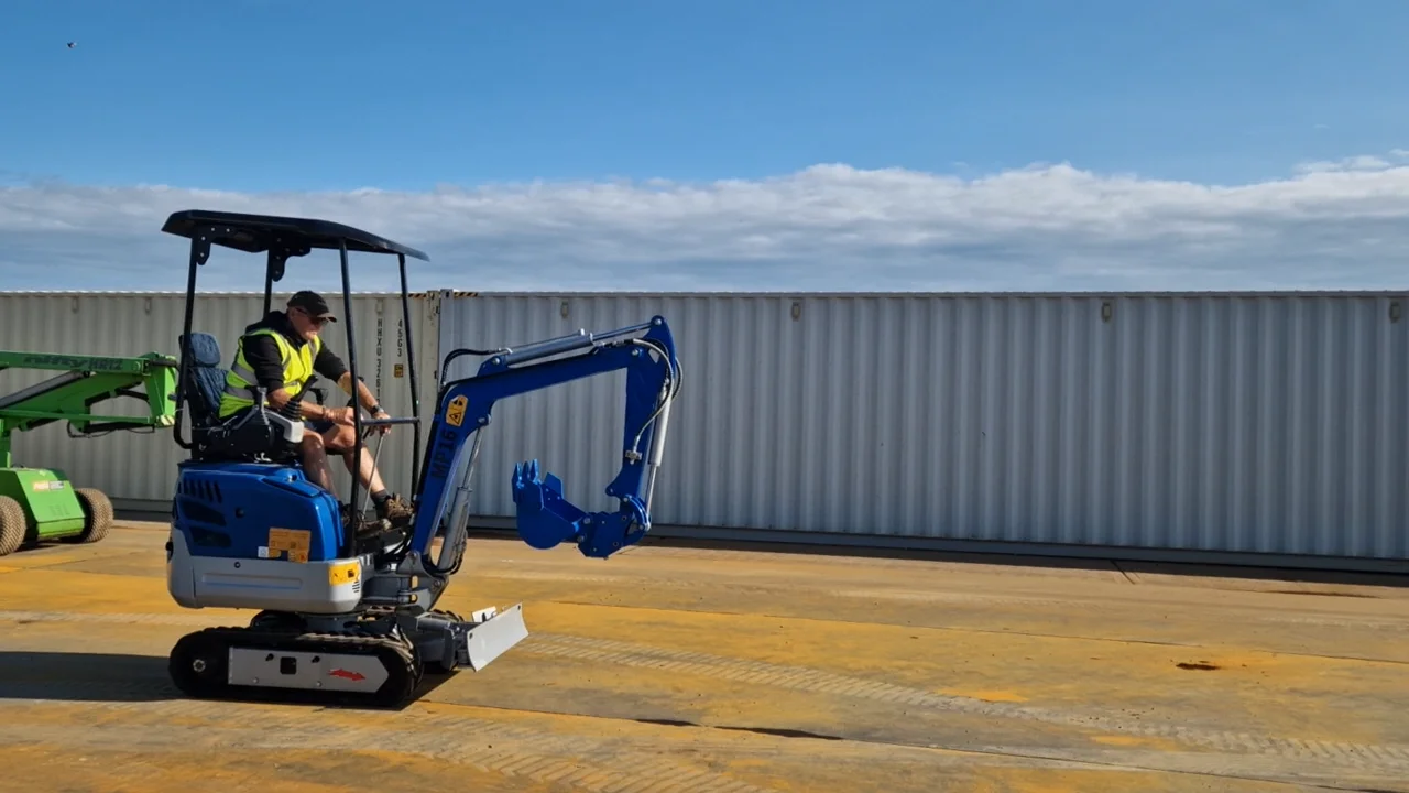 Machpro MP16 - Leeds August 24 on Vimeo