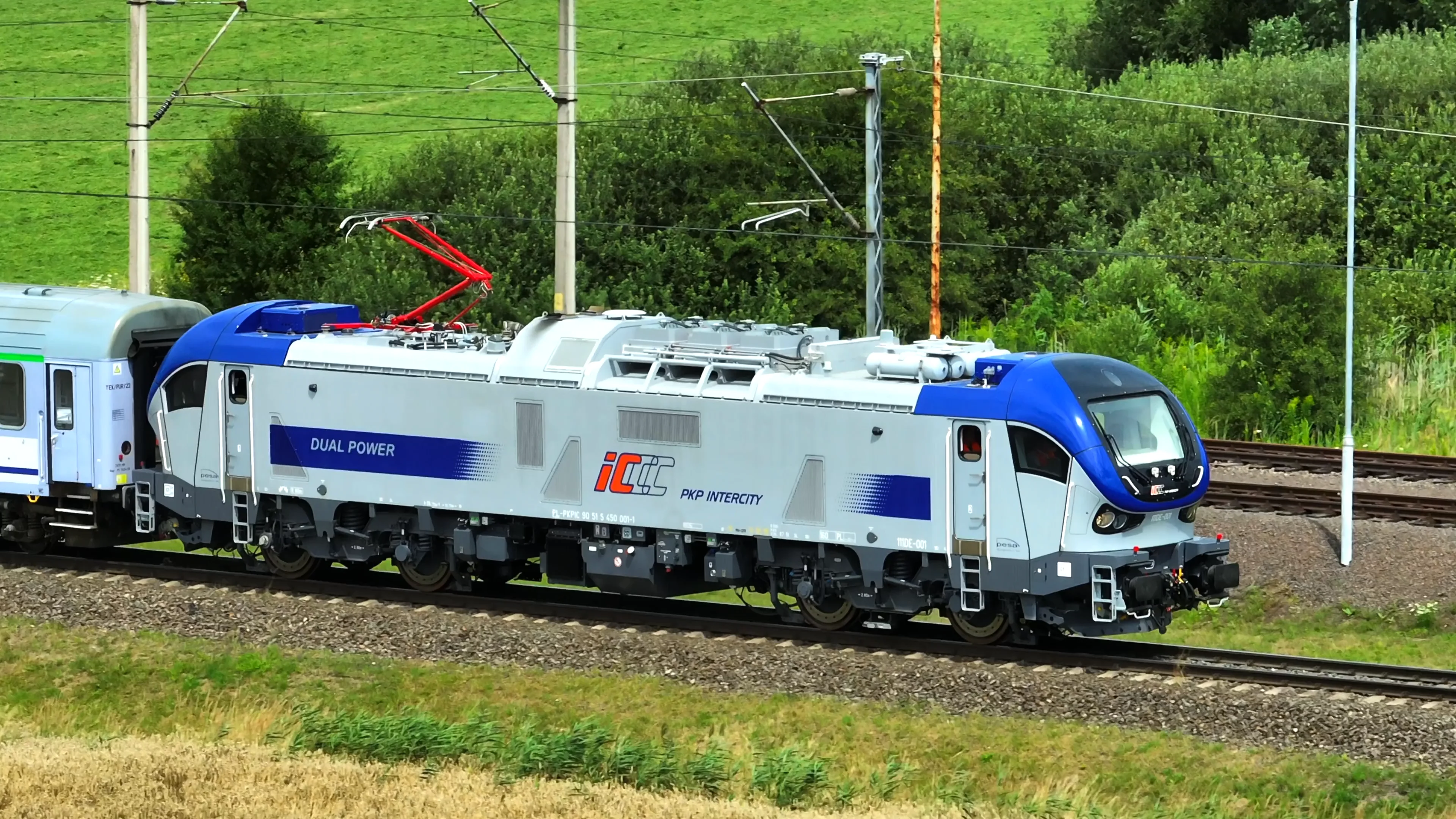 Pesa_Gama_DualPower_111DE_final tests on Vimeo