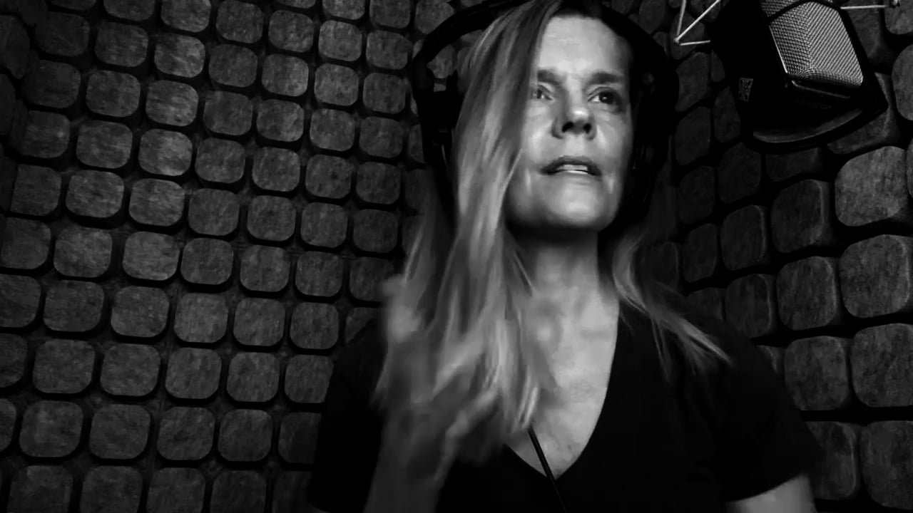 Award-Winning Female Voice Actor Deanna Johnston