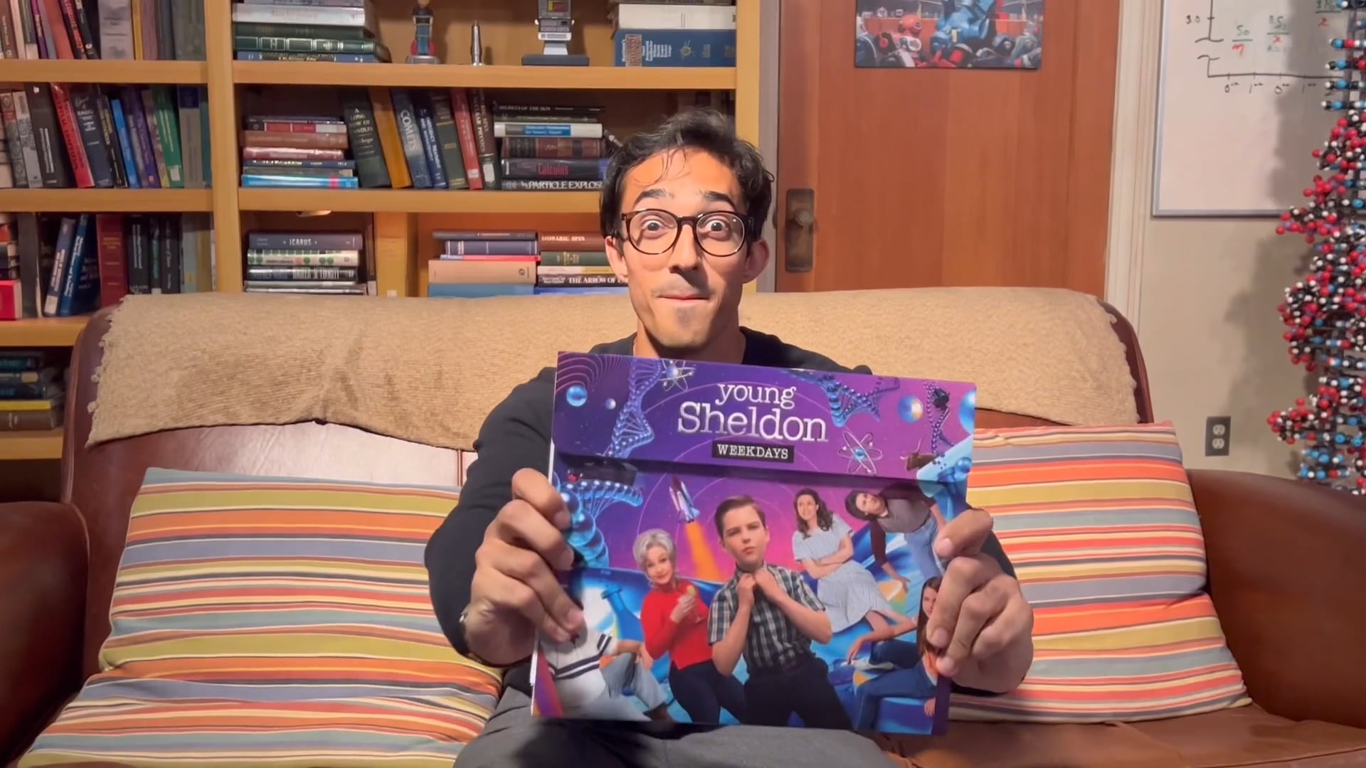 YOUNG SHELDON & THE BIG BANG THEORY Trapper Keeper - YOUNG SHELDON ...