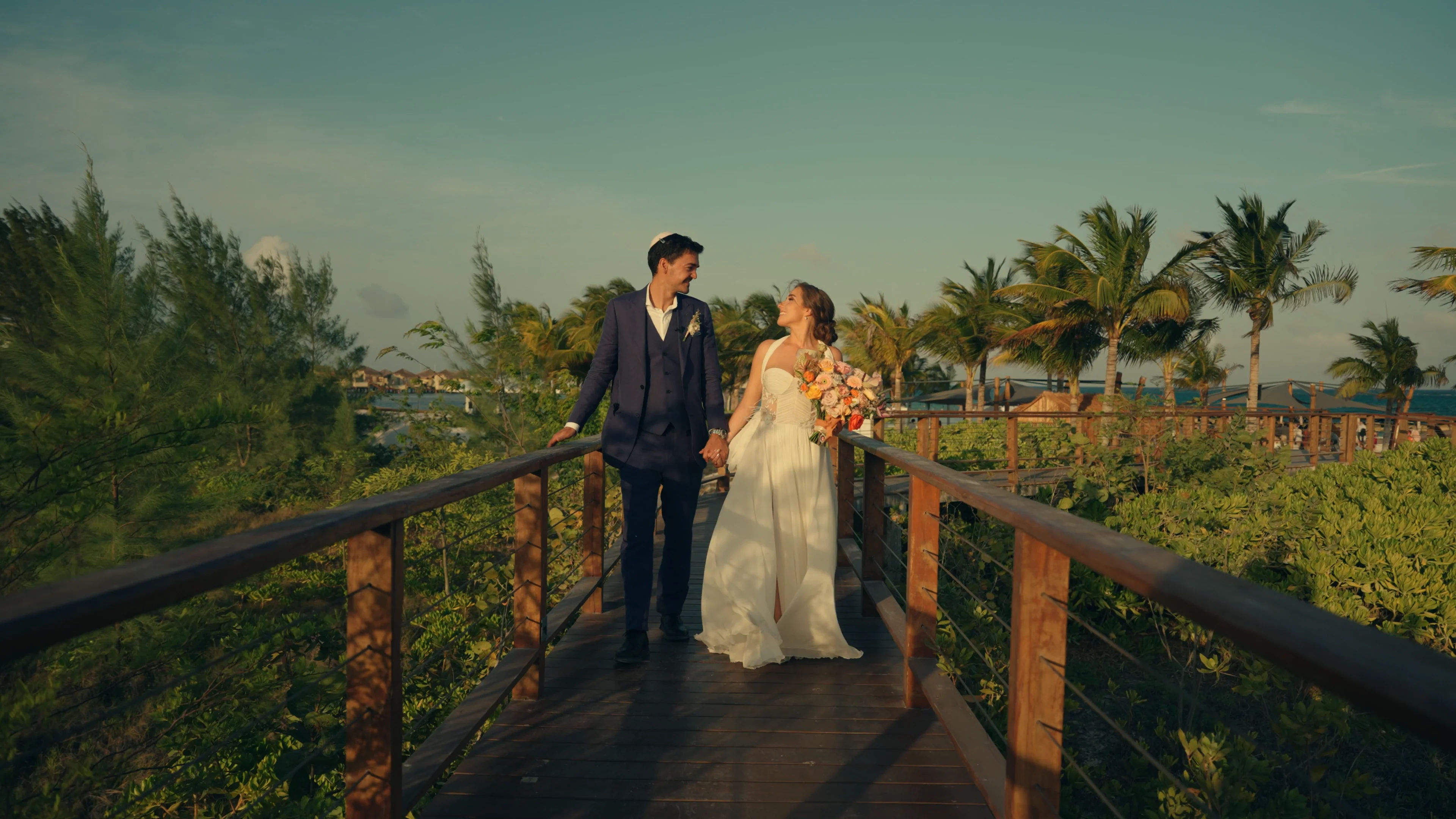 Ariane & Erez // Etero Riviera Maya // Long Version Film