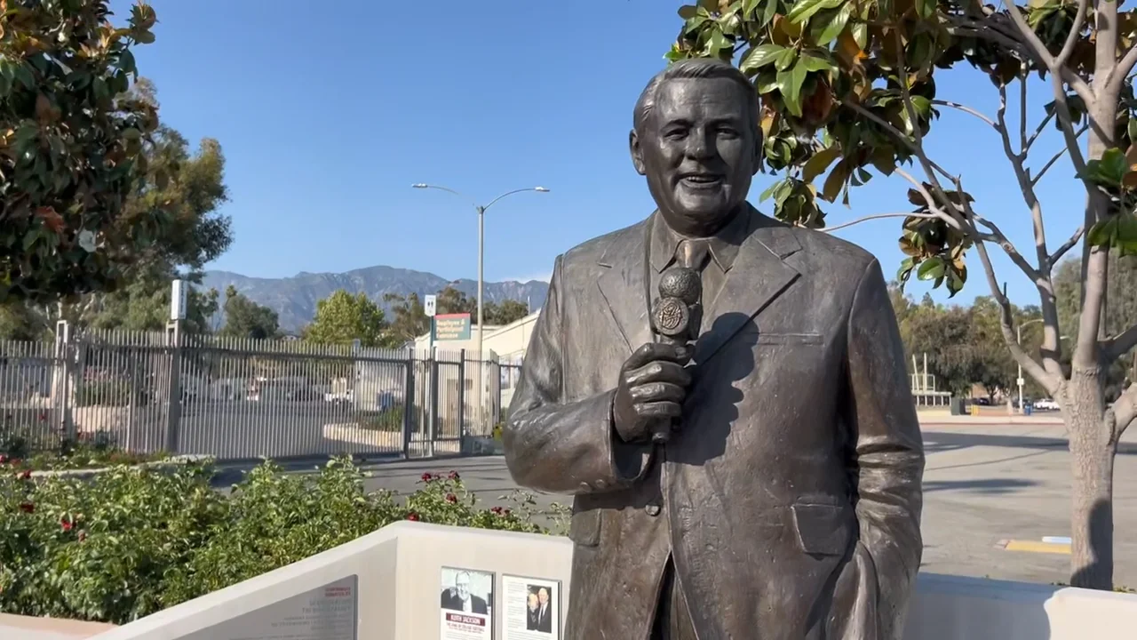 REMINDER: Archie Griffin Statue & Legacy Walk Dedication Ceremony ...