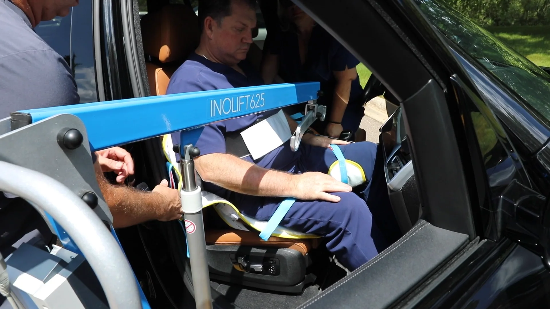 Hygiene Sling for Car Extraction