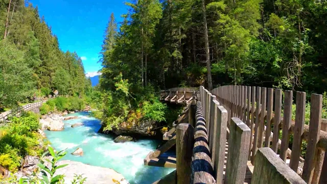 Soothing Water Sounds, Birds Singing, River, and Bansuri Music for ...