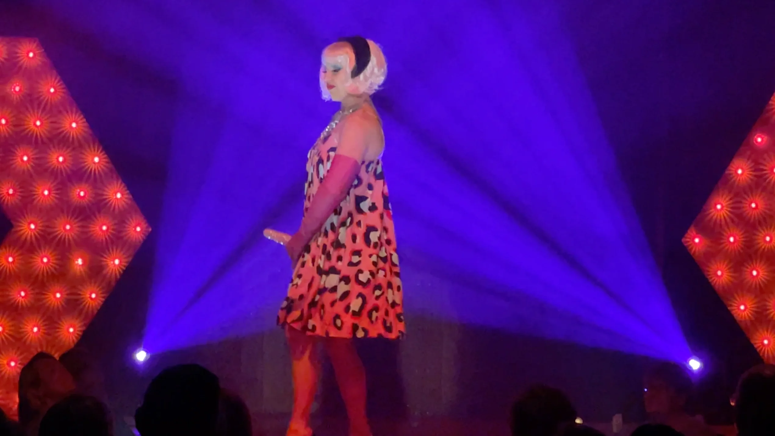Glamour Pussy - Neo Burlesque Cabaret Performance