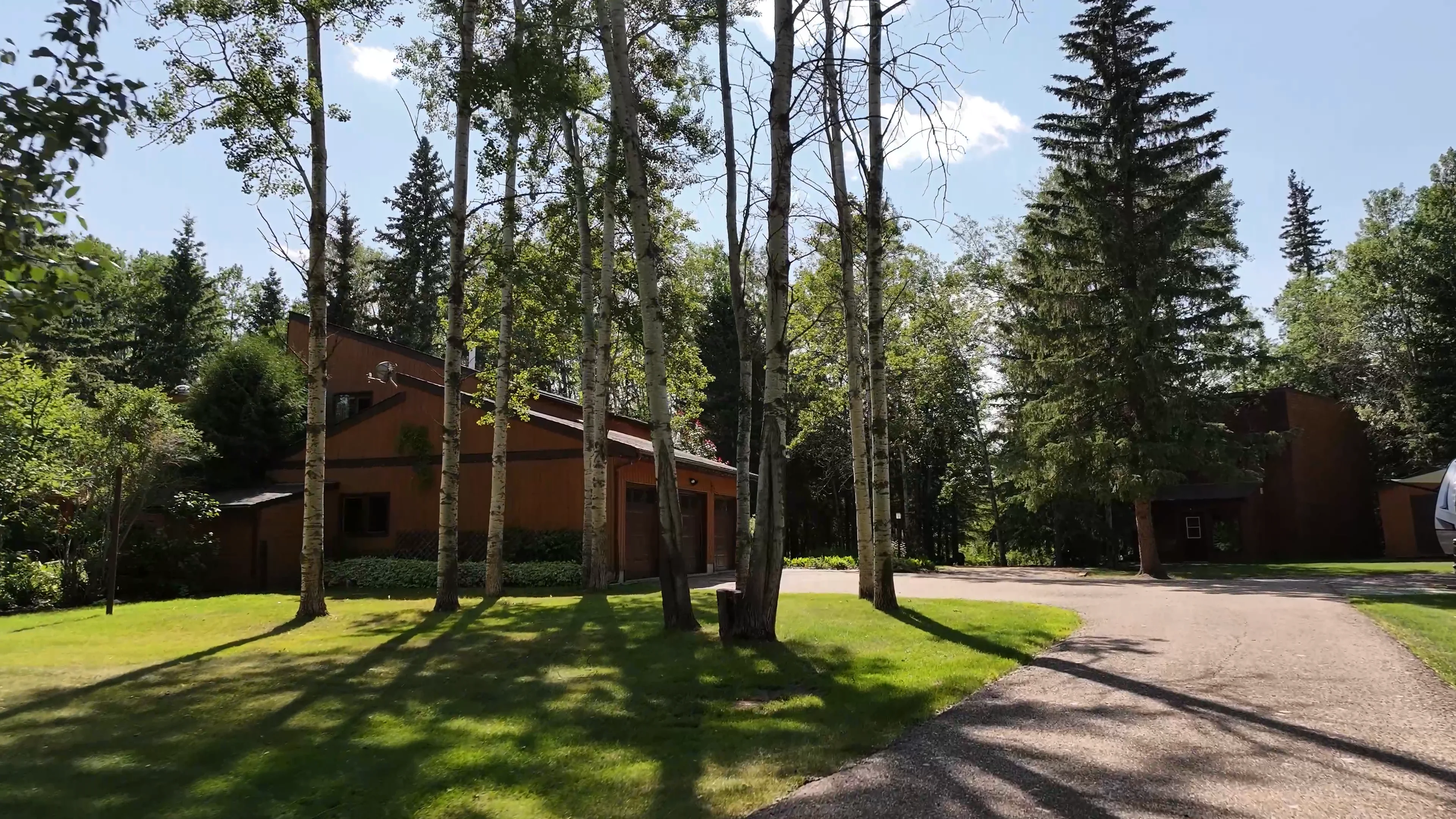 Country Estate Plus 4k