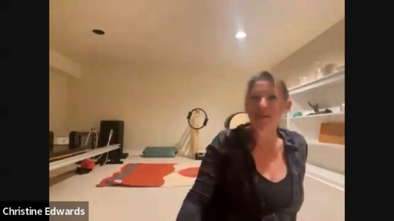 60-minute Pilates Mat with Christine