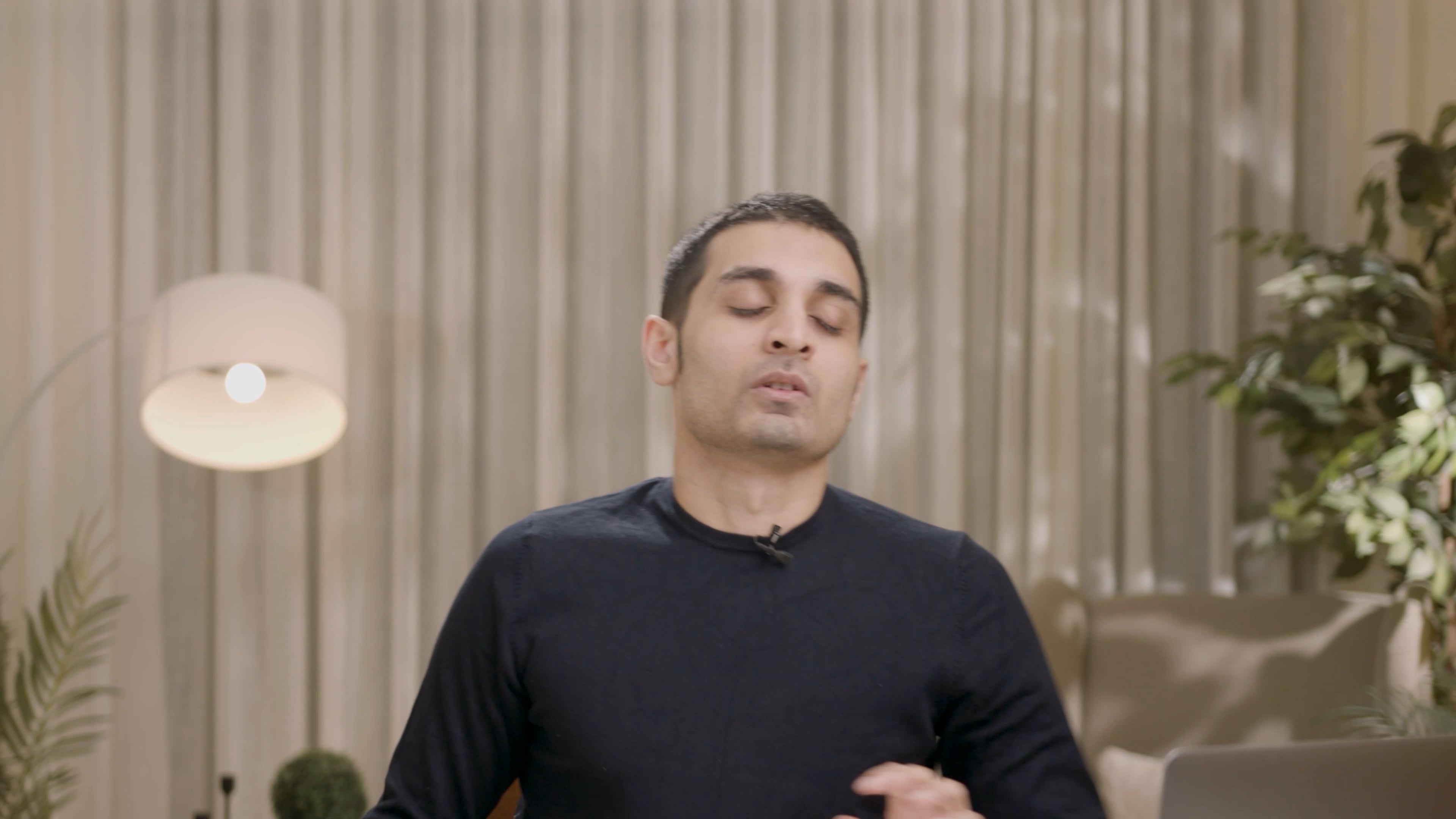 Varun Mayya talking about Ideas