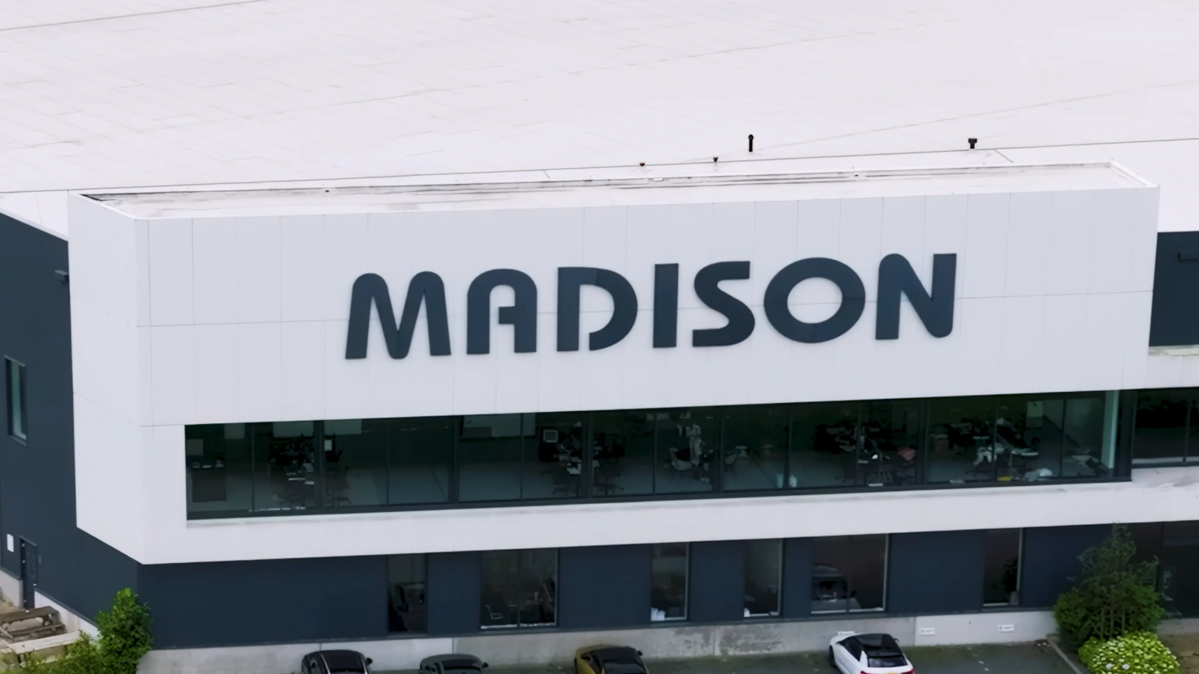 Madison Production|Cushion machine