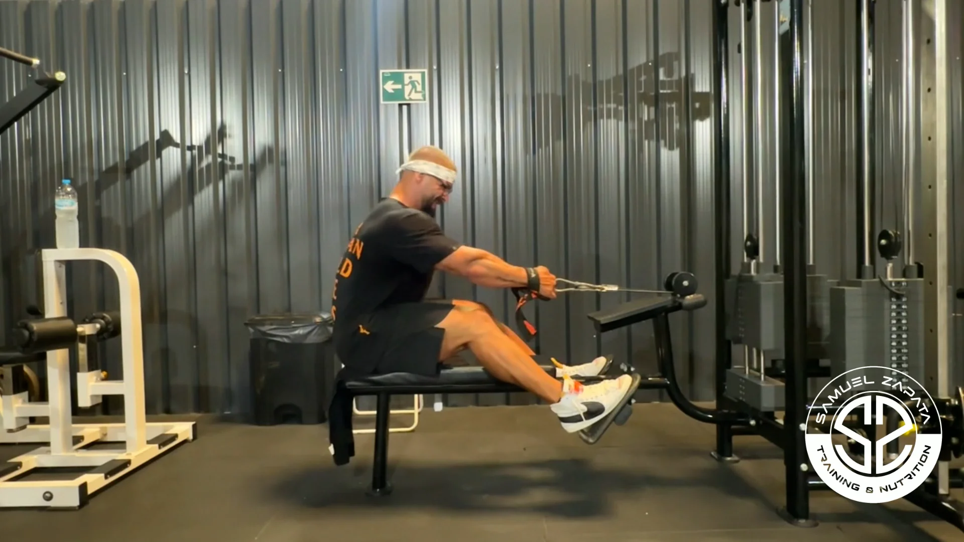 REMO BAJO AGARRE AFW SEMI PRONO