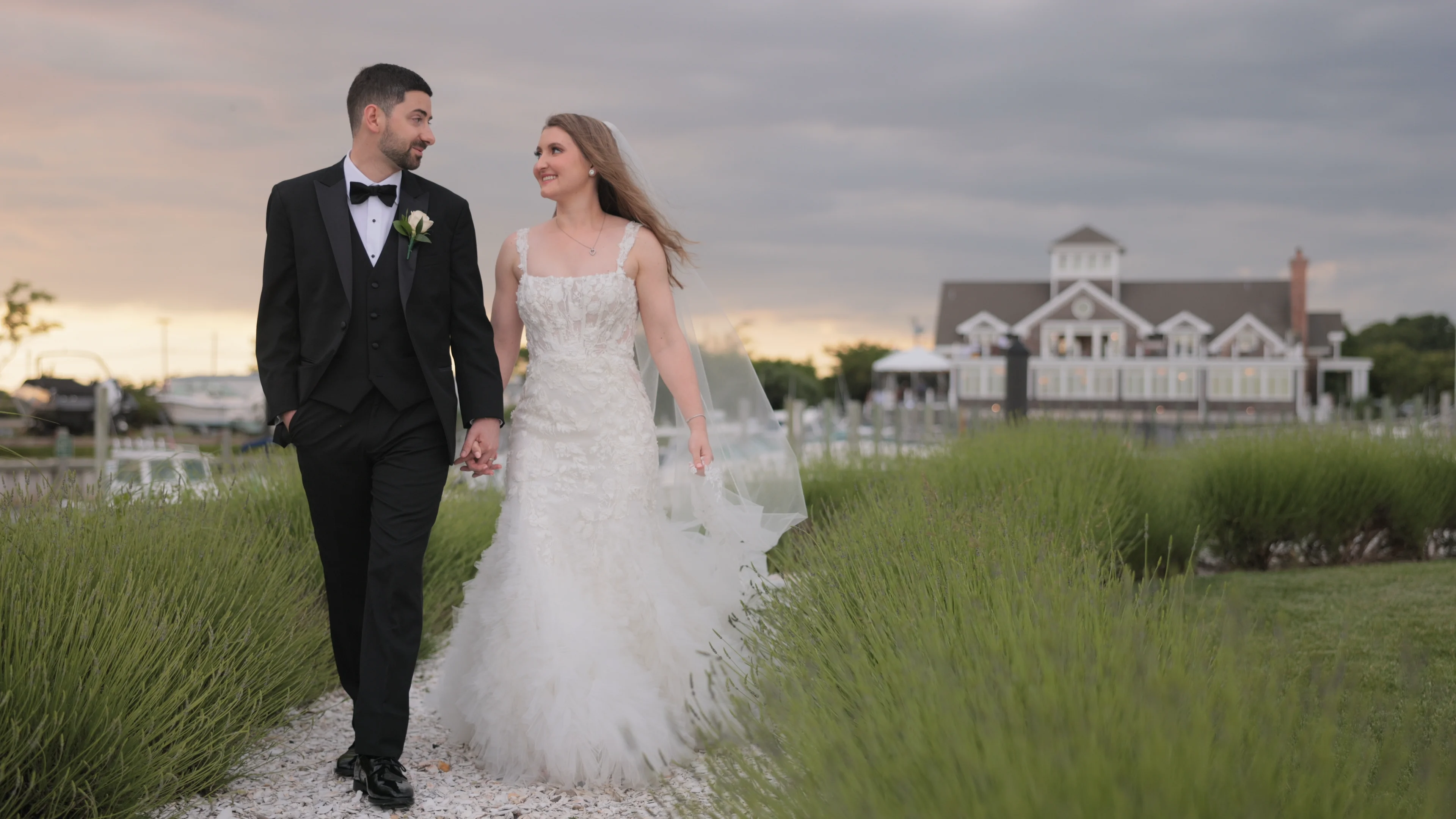 Emily & Joe - NST Pictures :: Peconic Yacht Club Wedding :: Southhold ...