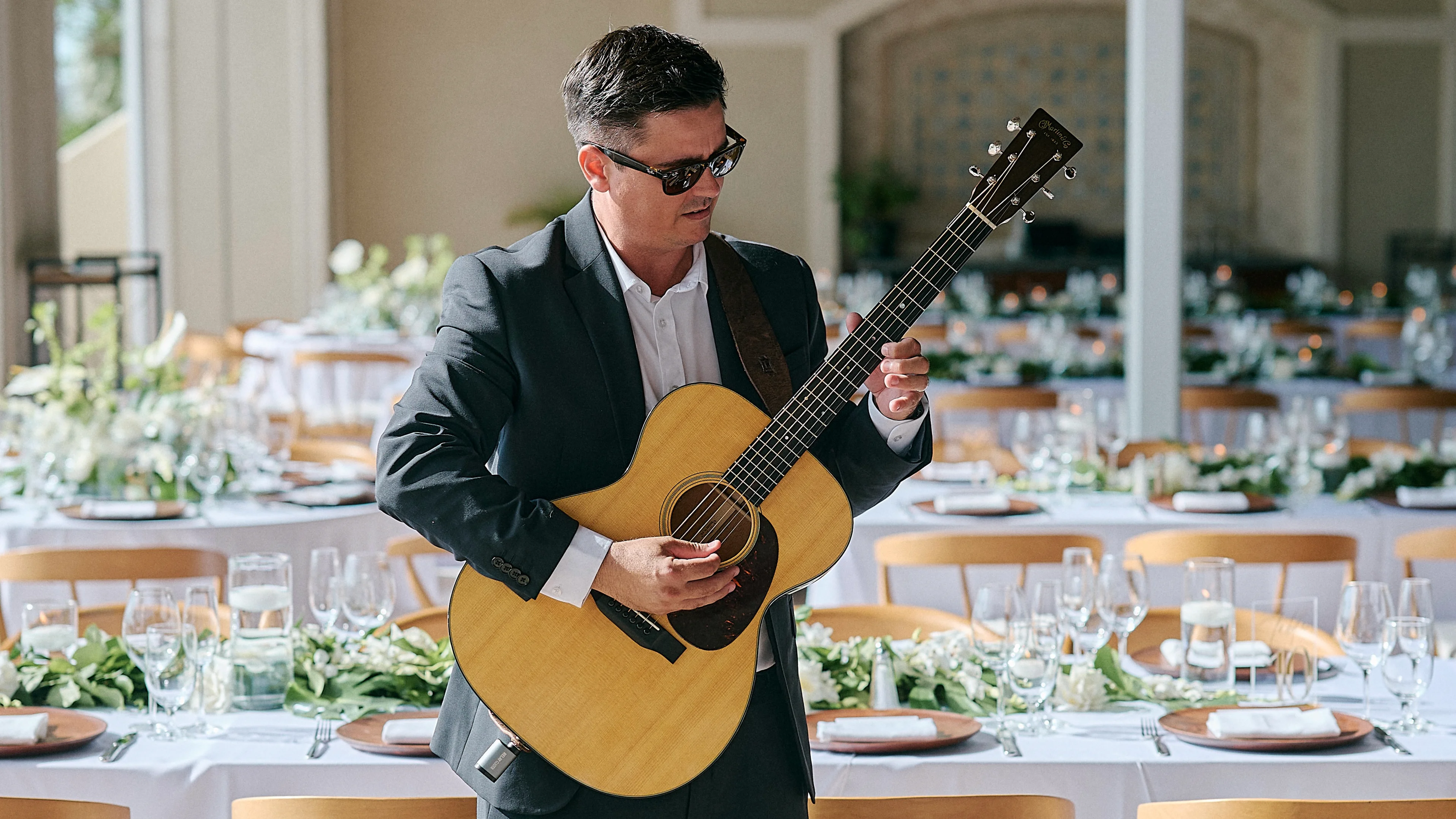 Corporate Instrumental Guitar | Dinner