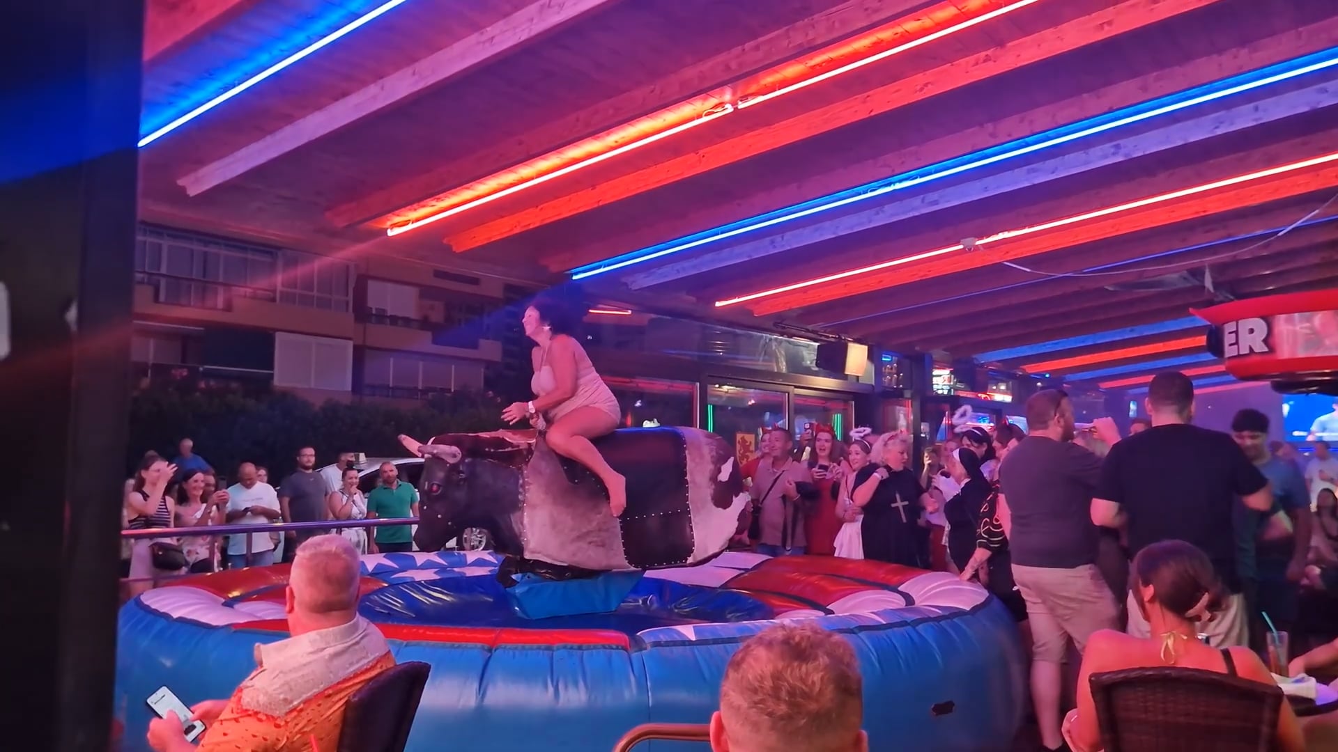 OMG! Stunning Beauty Ride Mechanical Bull in Benidorm _ 4K September # ...