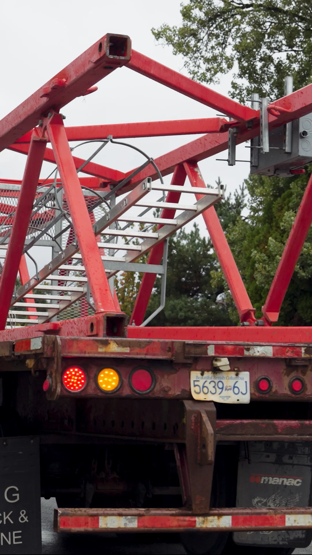 Strand Arbutus Terrace Crane Portrait RC1