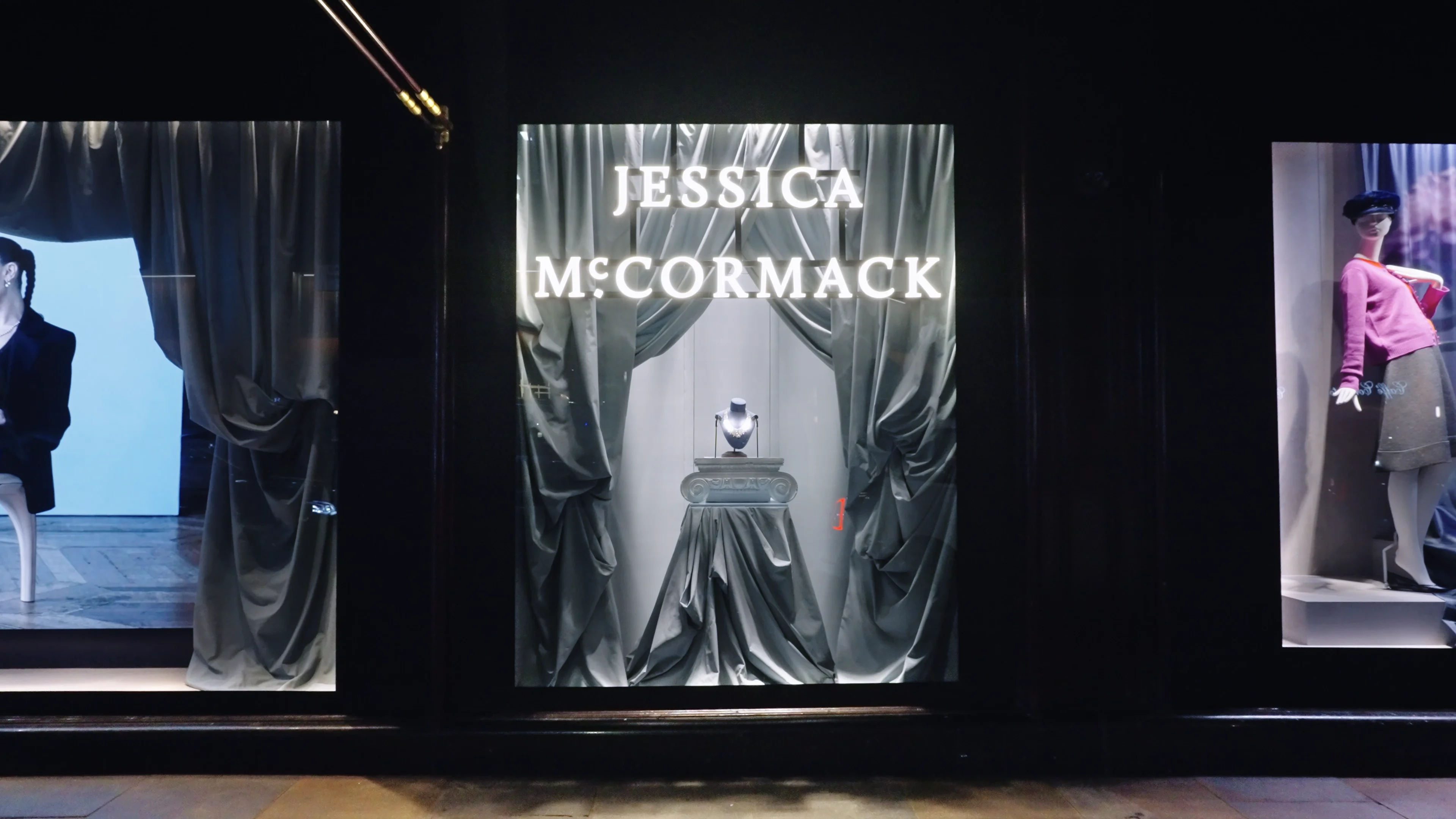 Jessica McCormack - Crescent Windows