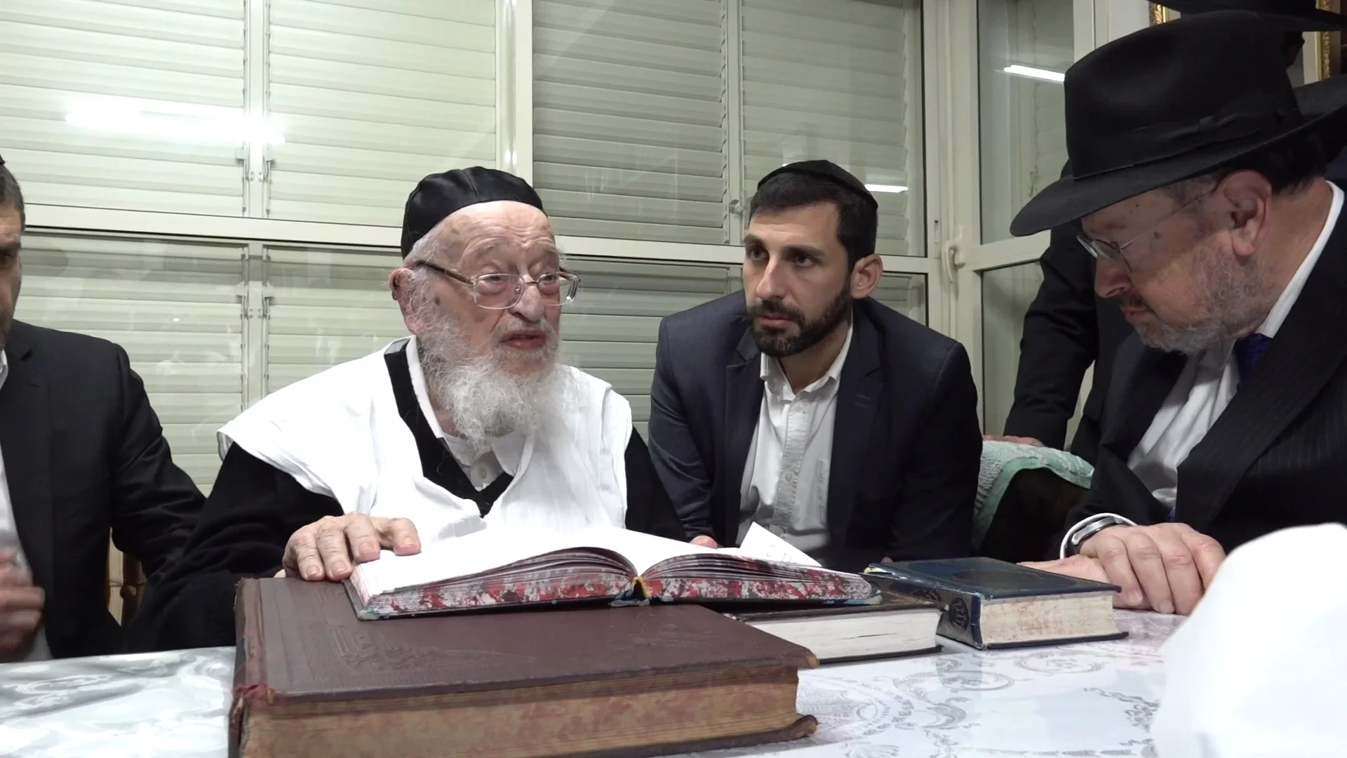 Message from Harav Meir Tzvi Bergman, shlita