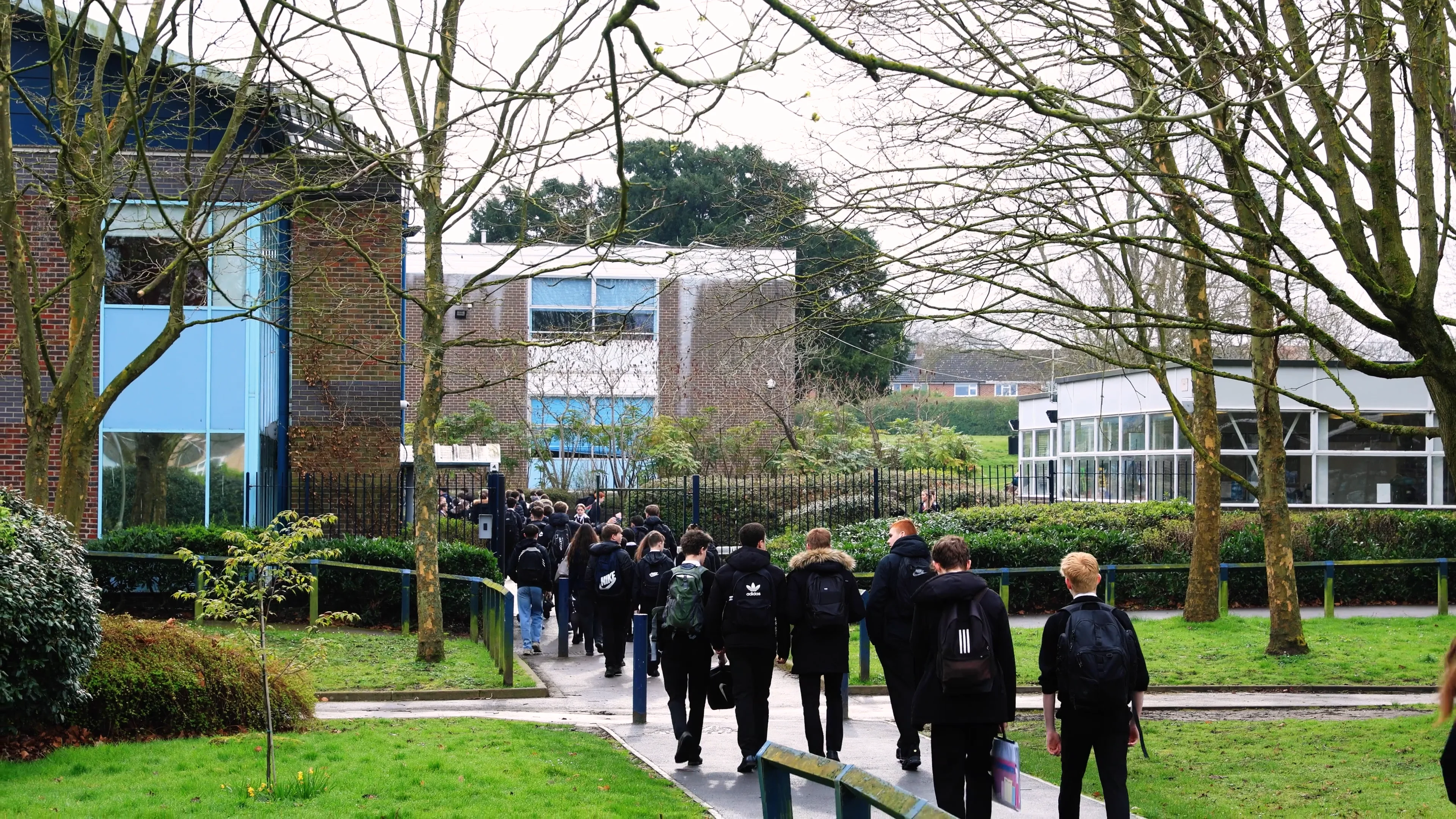 Yateley School - Trailer