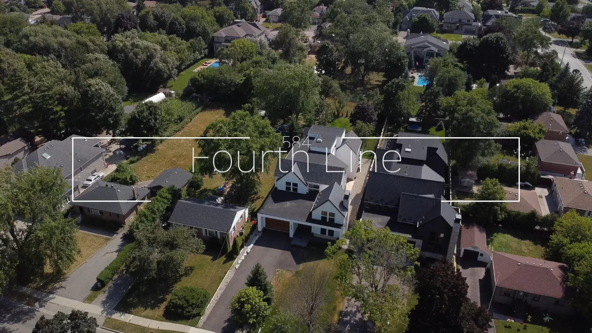 584 Fourth Line, Oakville