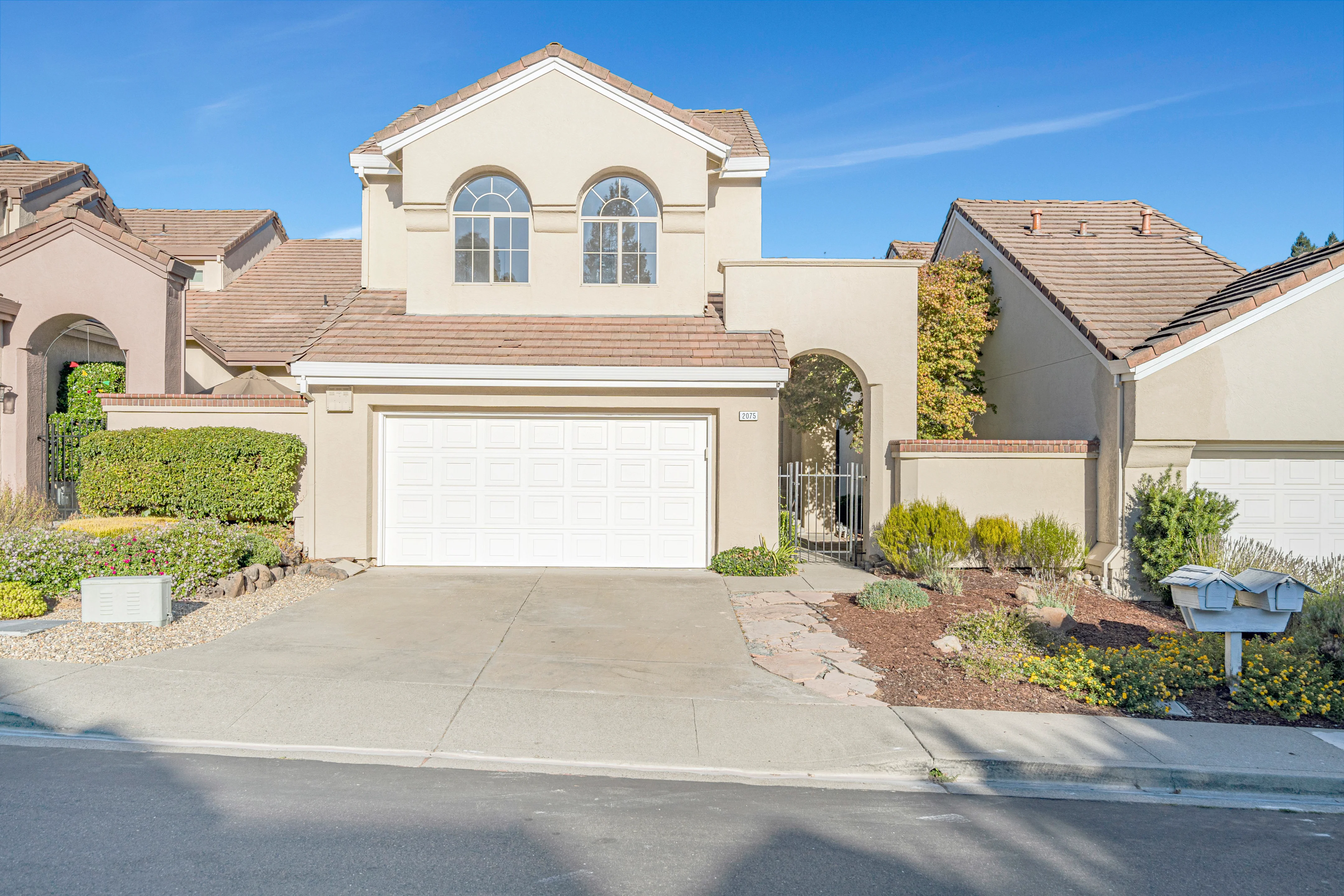 2075 Canyon Lakes Drive, San Ramon, CA 94582
