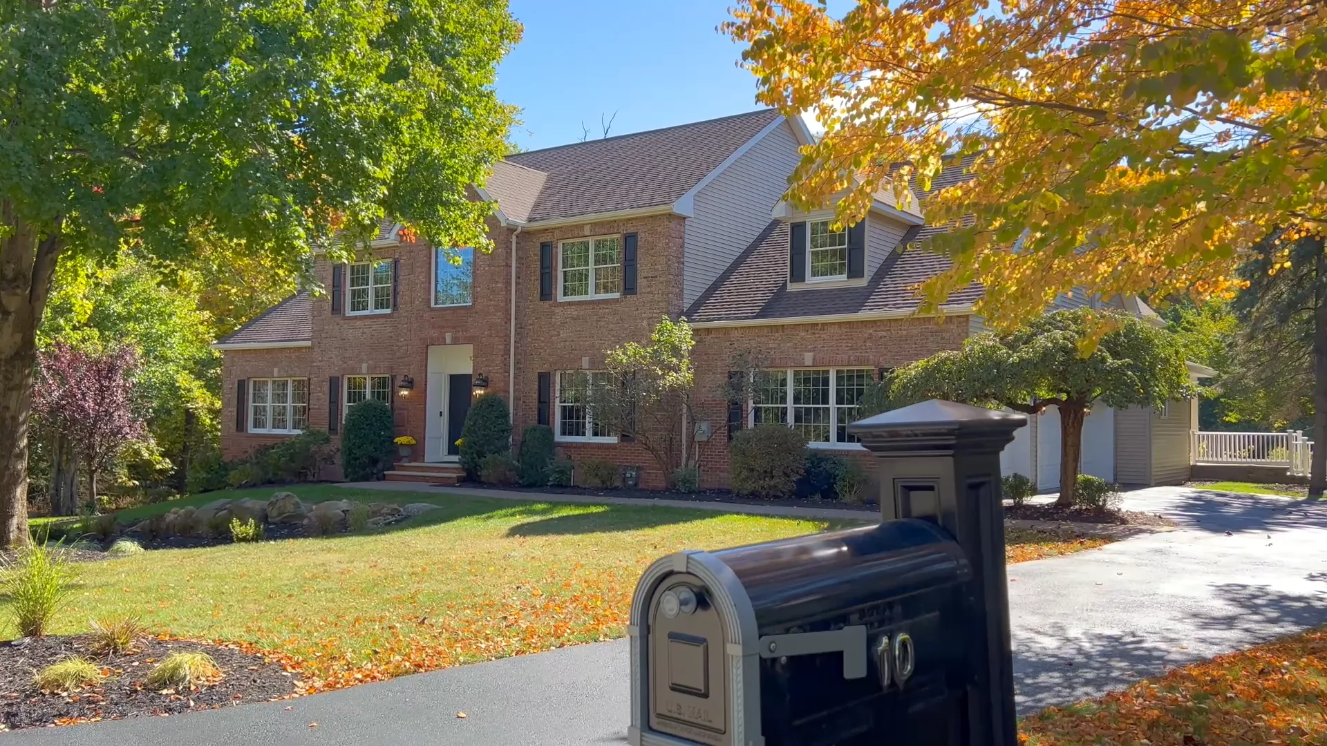 10 Pelz Farm Rd, Mahwah