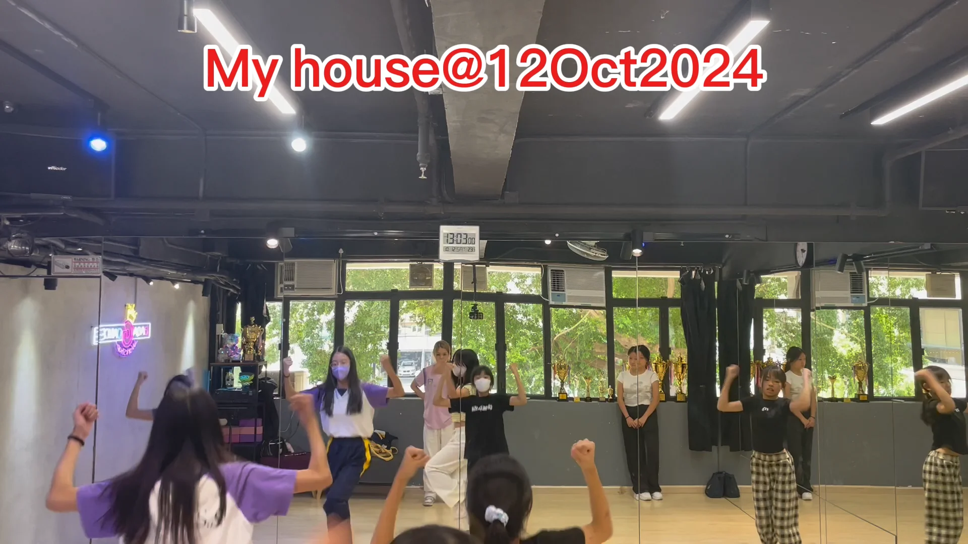 C1BE6322-E5C2-4F82-BF57-8246A815F7EE