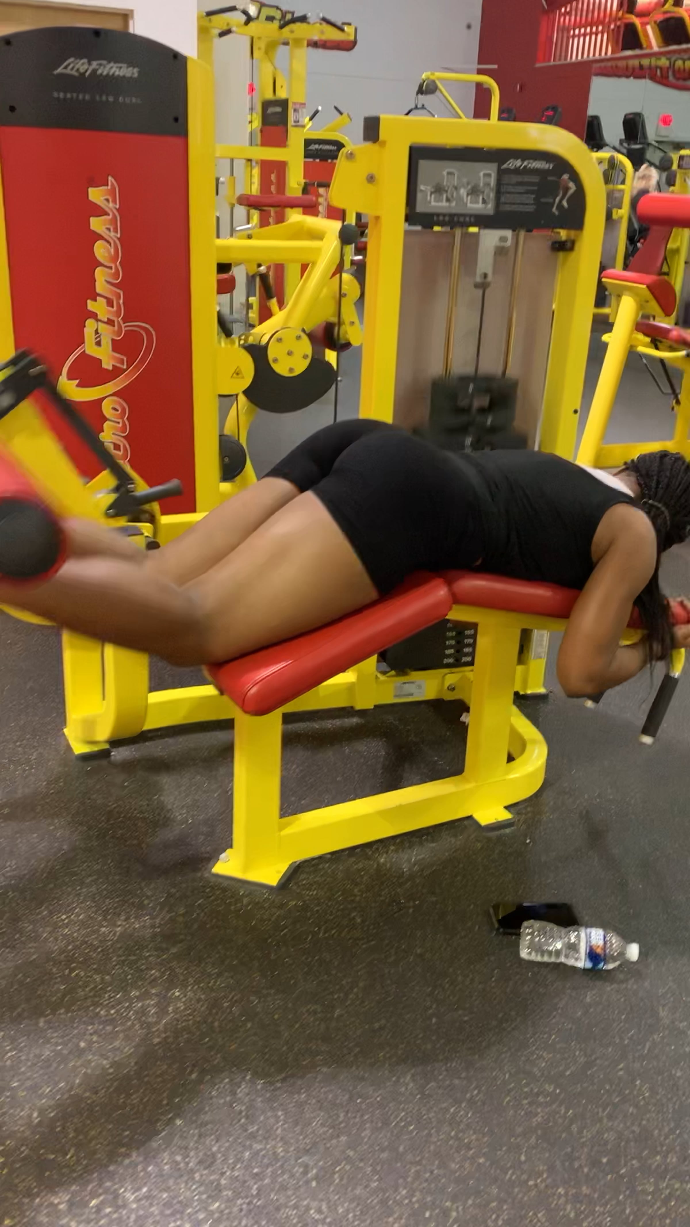 Hamstring curl (laying)