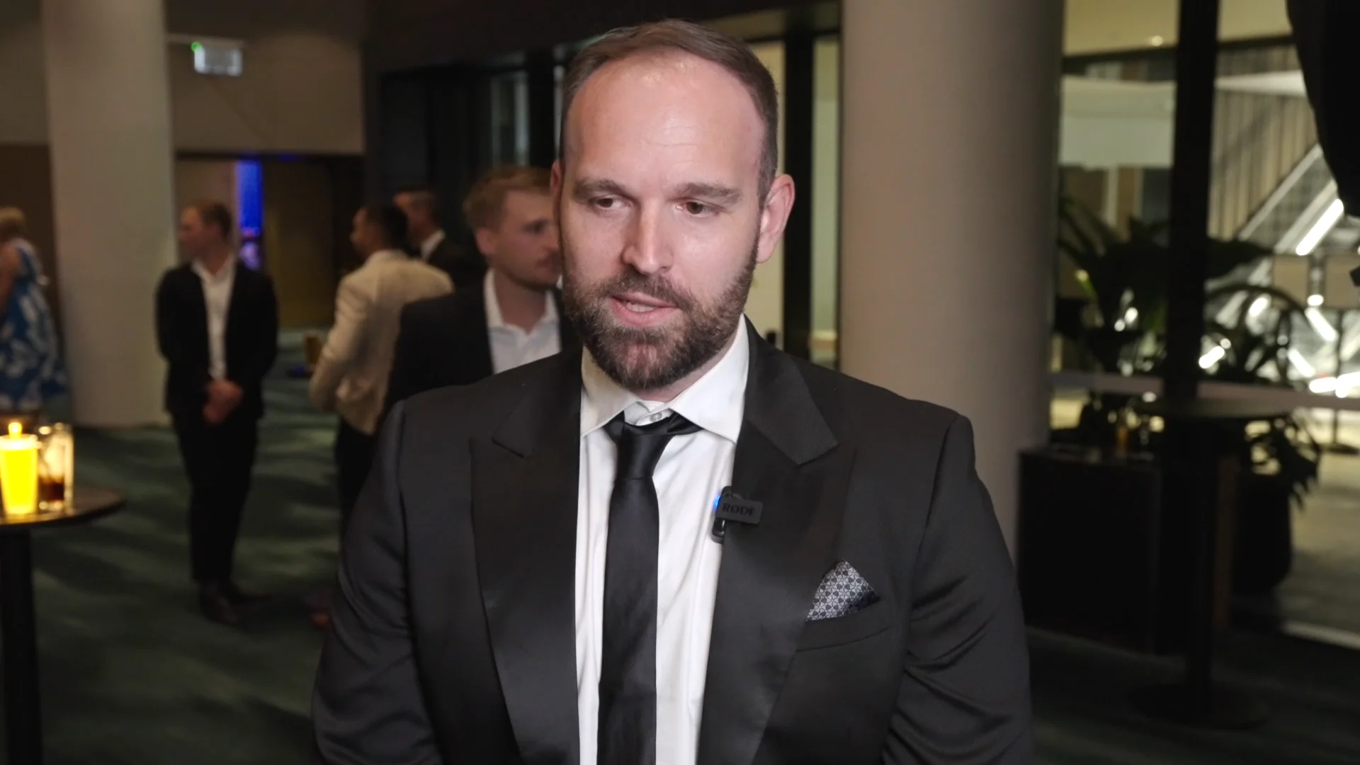 Award Interviews select