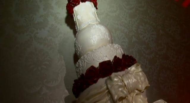 Daniela and Vinny's wedding cake boss on Vimeo