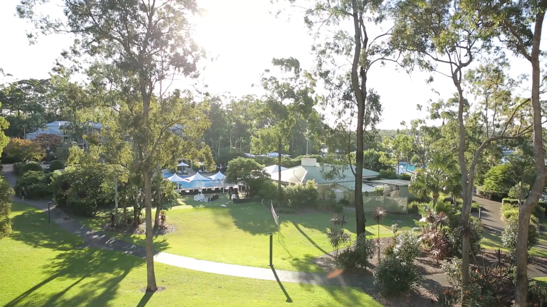 BNE02219 Intercontinental Sanctuary Cove Resort - Carly & Mitchell