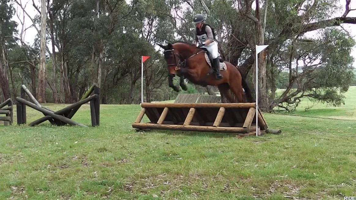 Mia Fitzpatrick riding Sunday diamond 65 Grade 4 Yarrambat Horse Trials ...