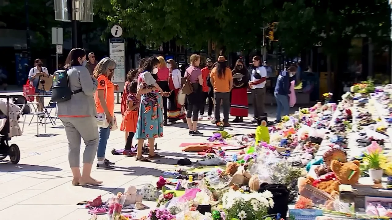 ST HERNANDEZ CHURCH ROLE