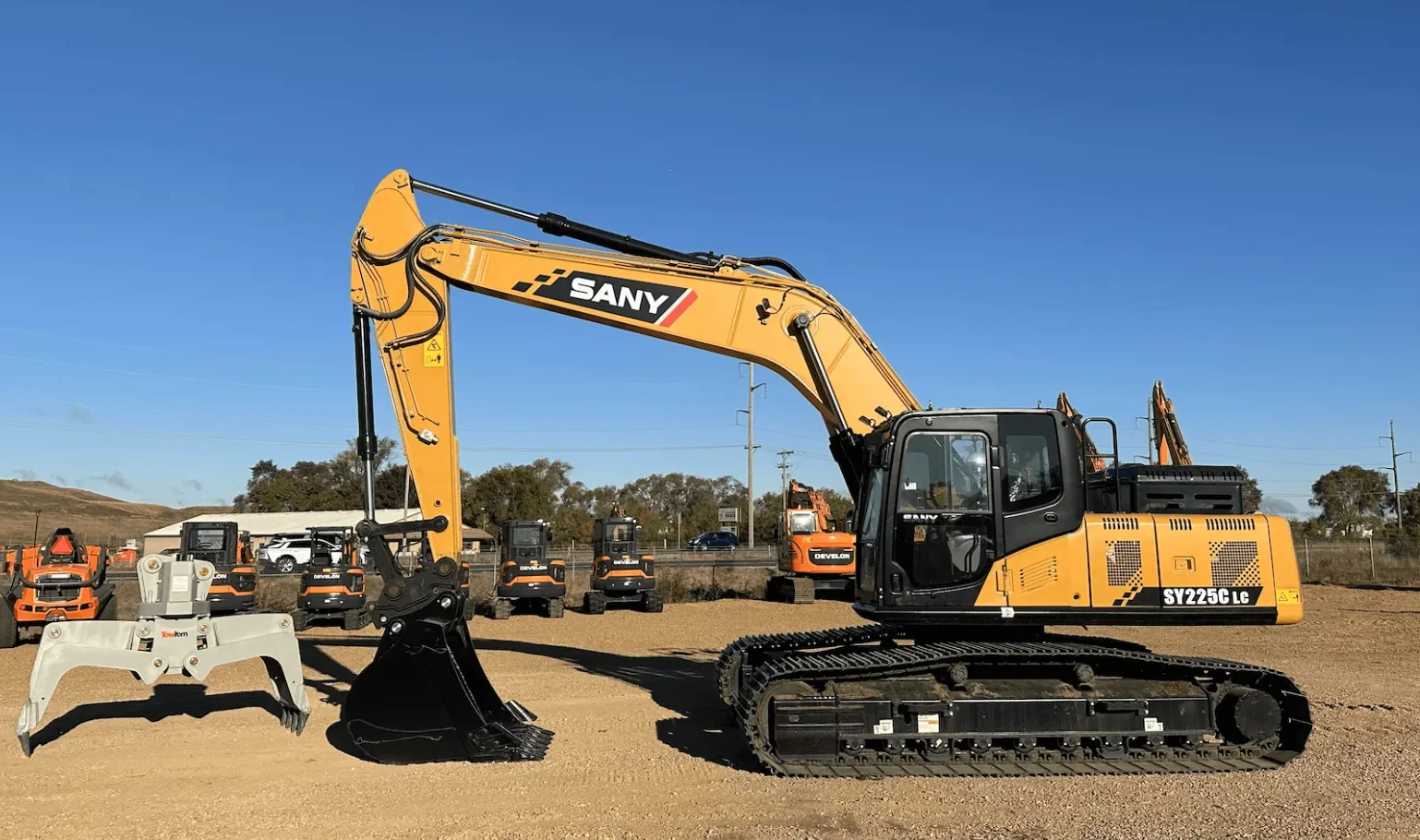 SANY SY225 with Towtem Rotating Grapple – Fully Equipped!