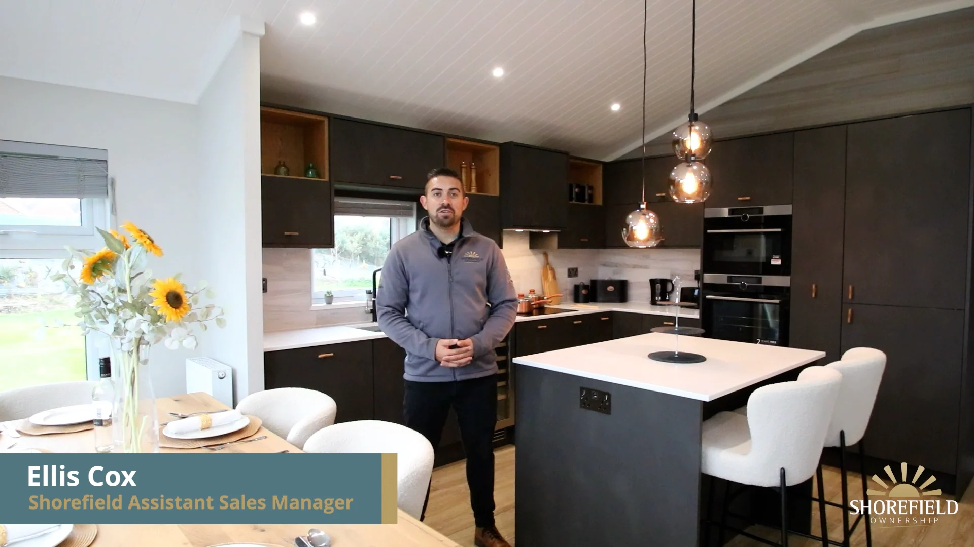 Managers Special: The Alaska by Lissett