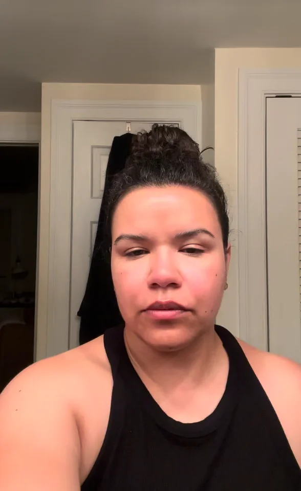 Lift Brows + Smooth Eyelids in 1 Minute with Victoria!