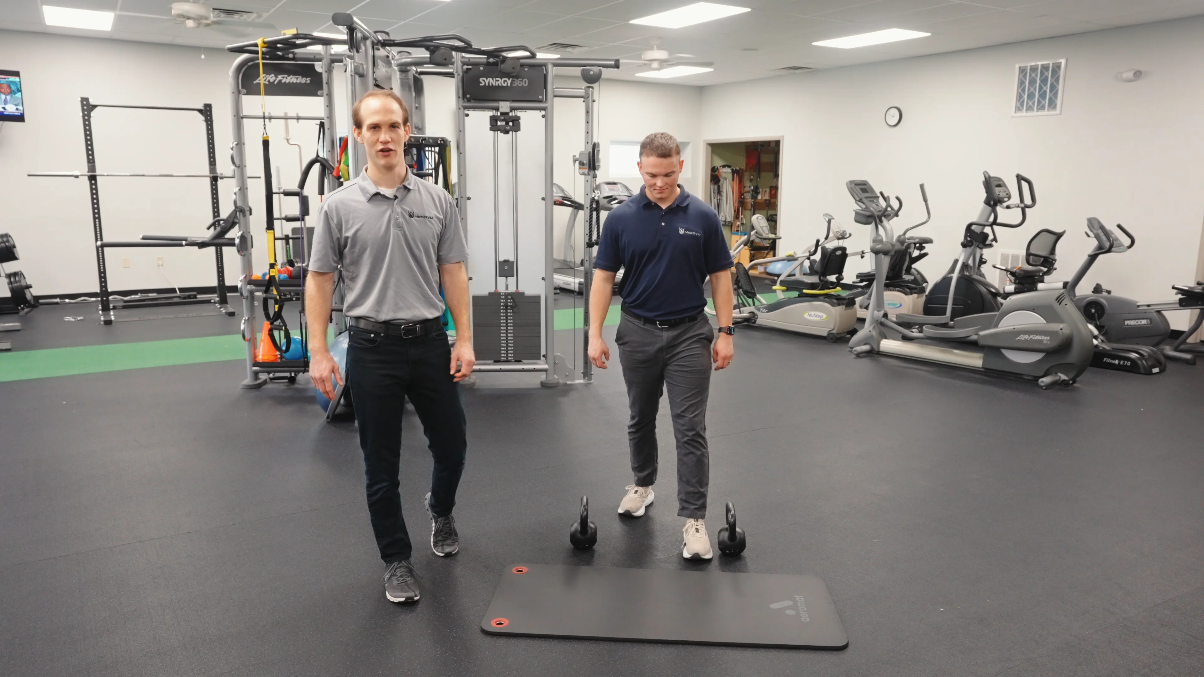 2-KB Split Stance Deadlift
