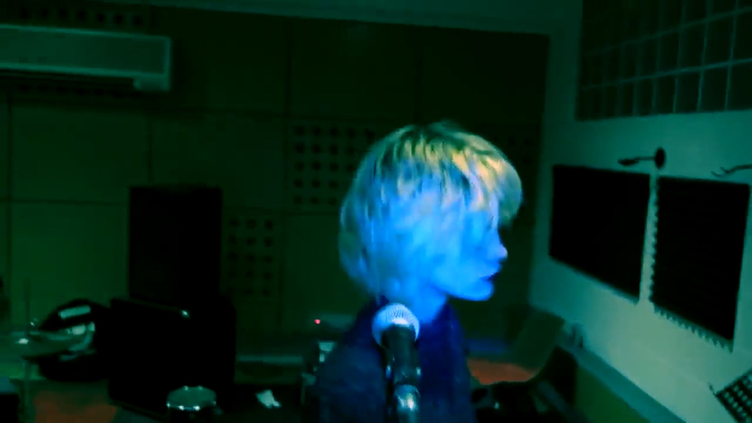 crystal castles - kept