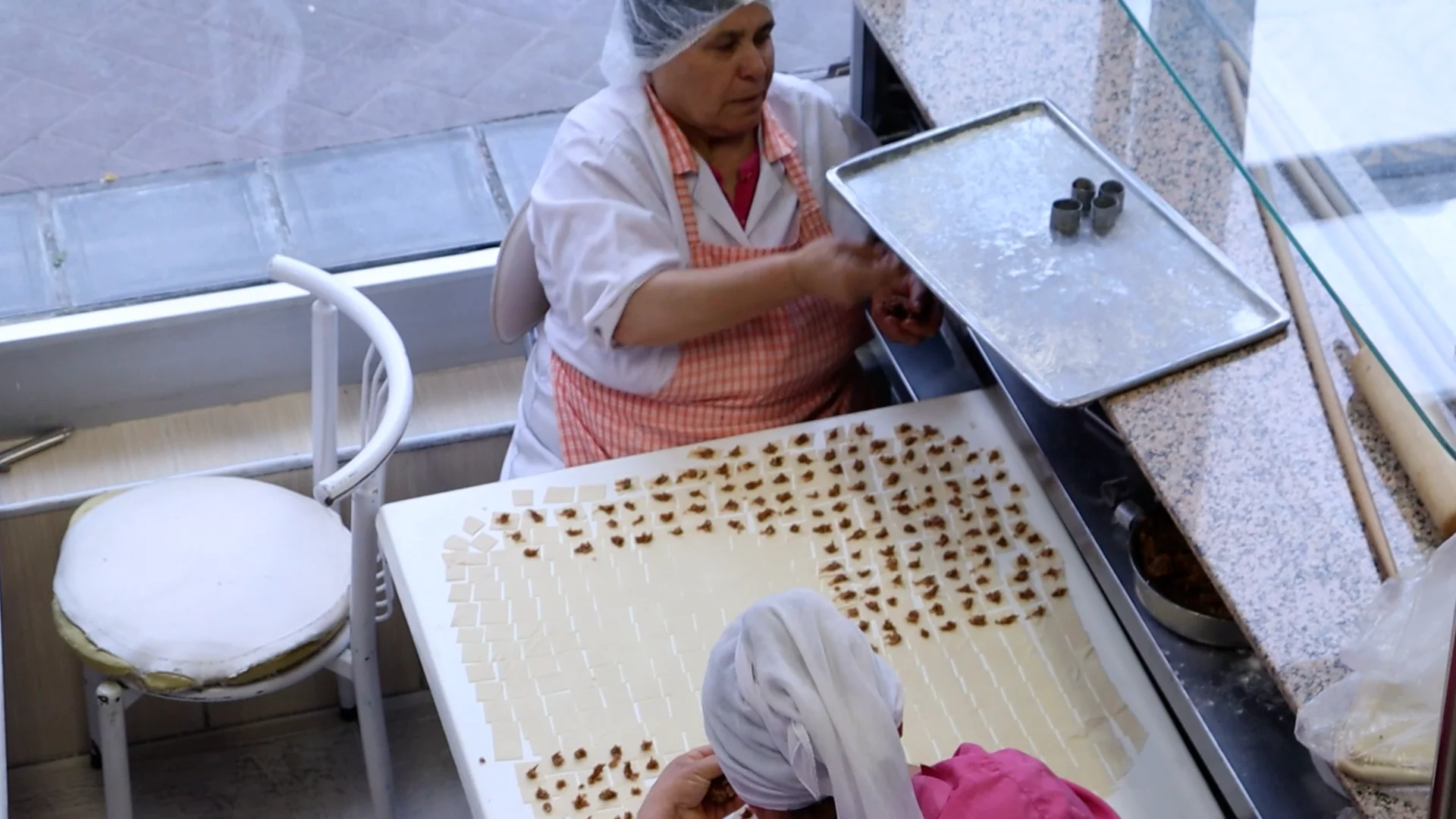 Lara_Tan_dumpling_factory_edited