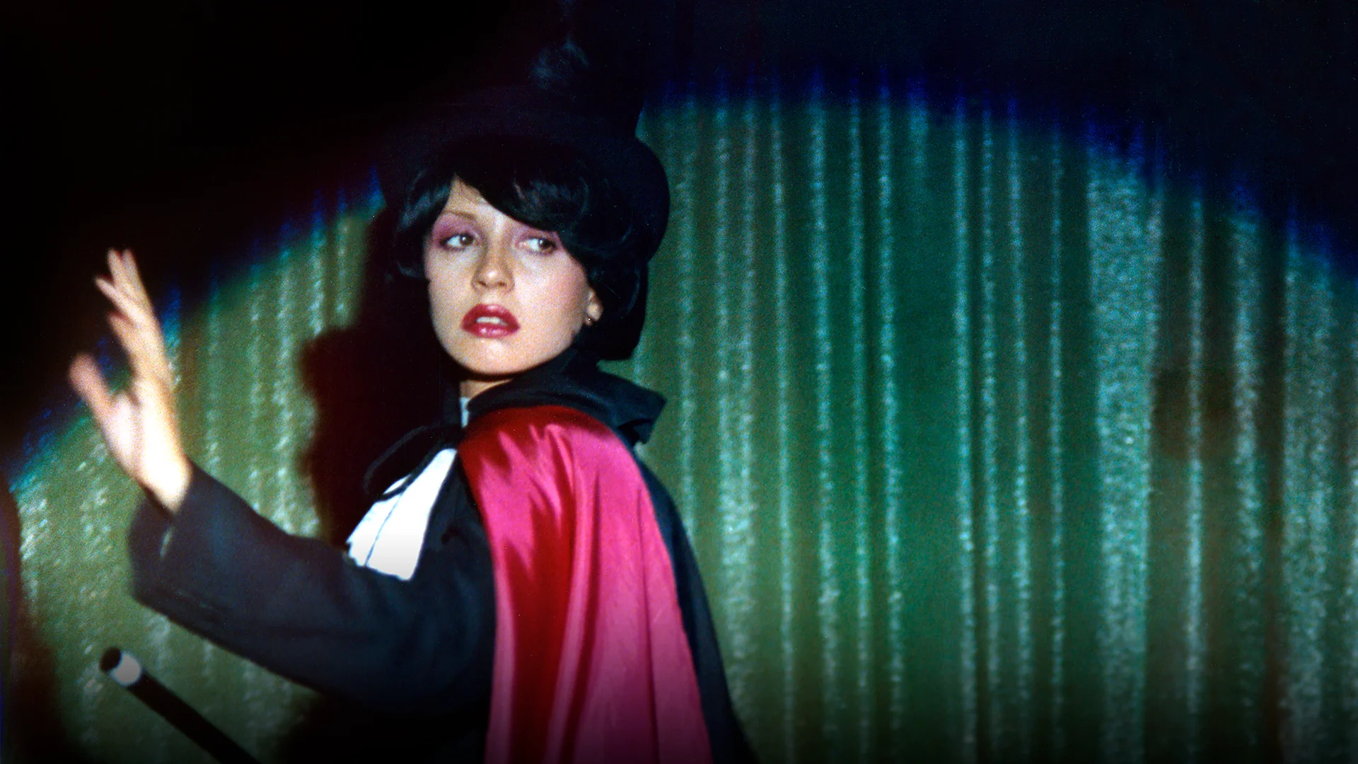 Watch LOS LOCOS VIAJES DE CÉLINE Y JULIE (Jacques Rivette, 1974) Online ...