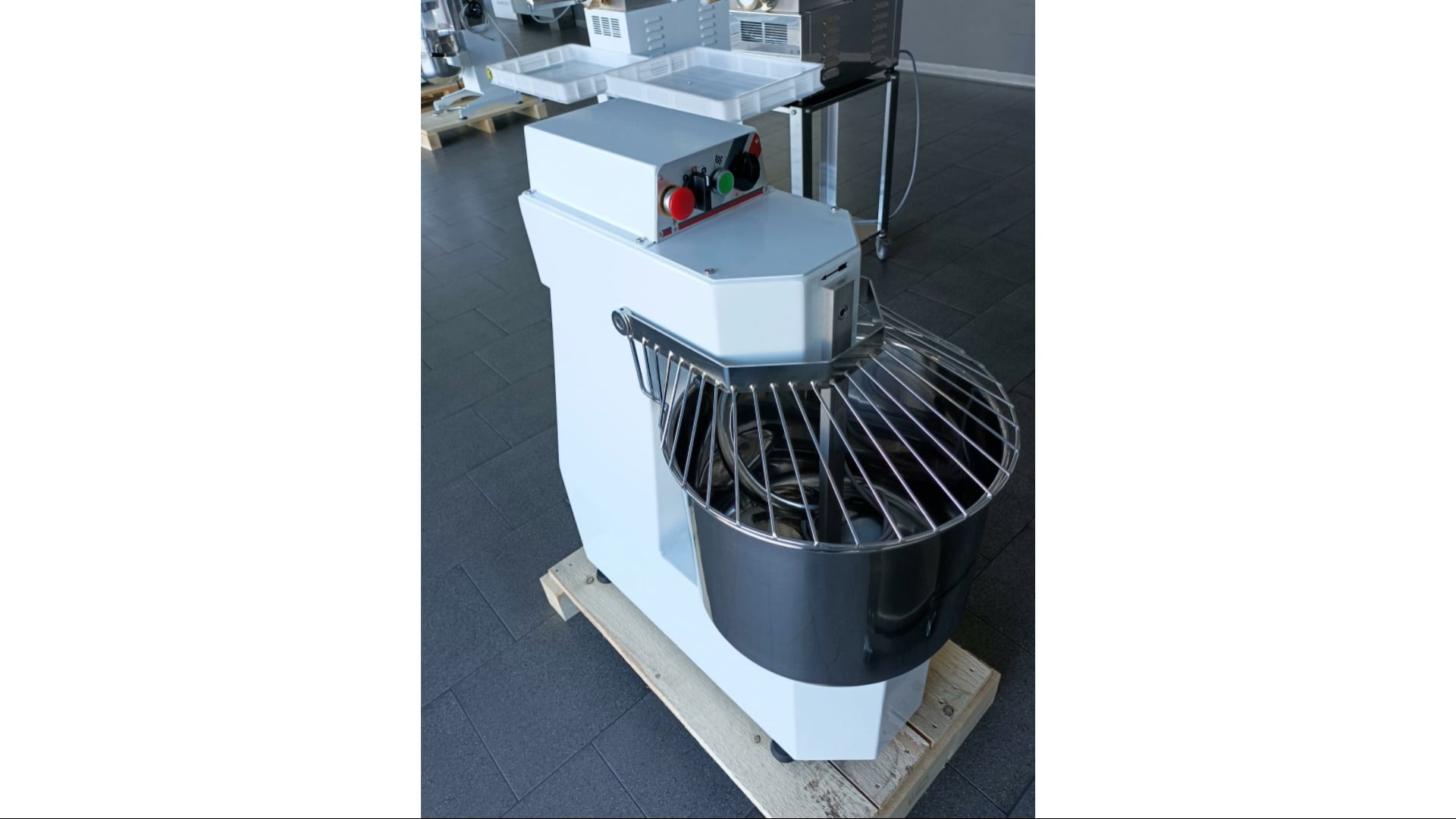 Leading Catering Equipment Suppliers in the UK | NOWAH 2025