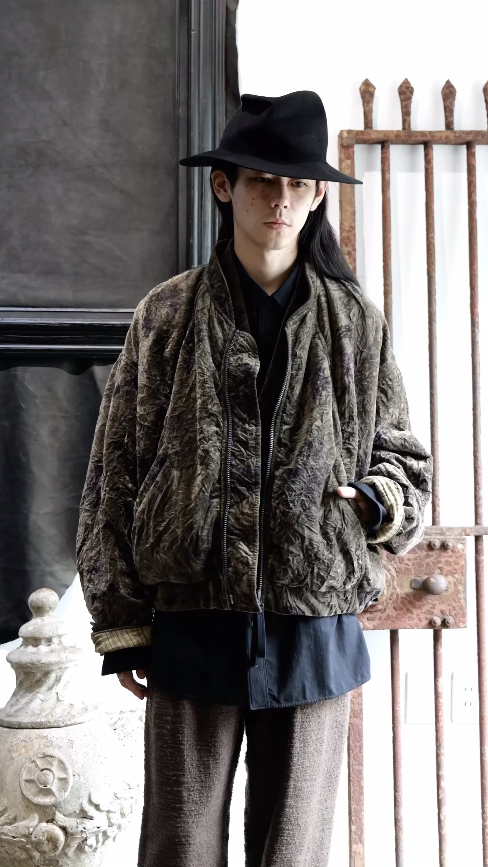 0M2430928. Velvet Bomber Jacket. ZIGGY CHEN. 2024AW 0M2430928. Velvet Bomber Jacket. ZIGGY CHEN. 2024AW